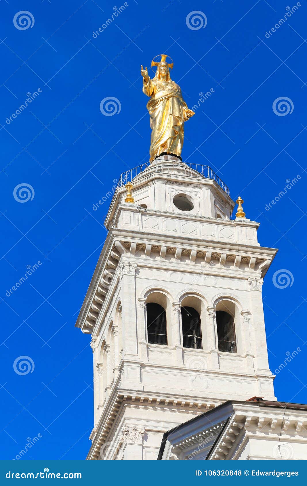 Jesus Gold Statue - Rome photo stock. Image of saint - 106320848