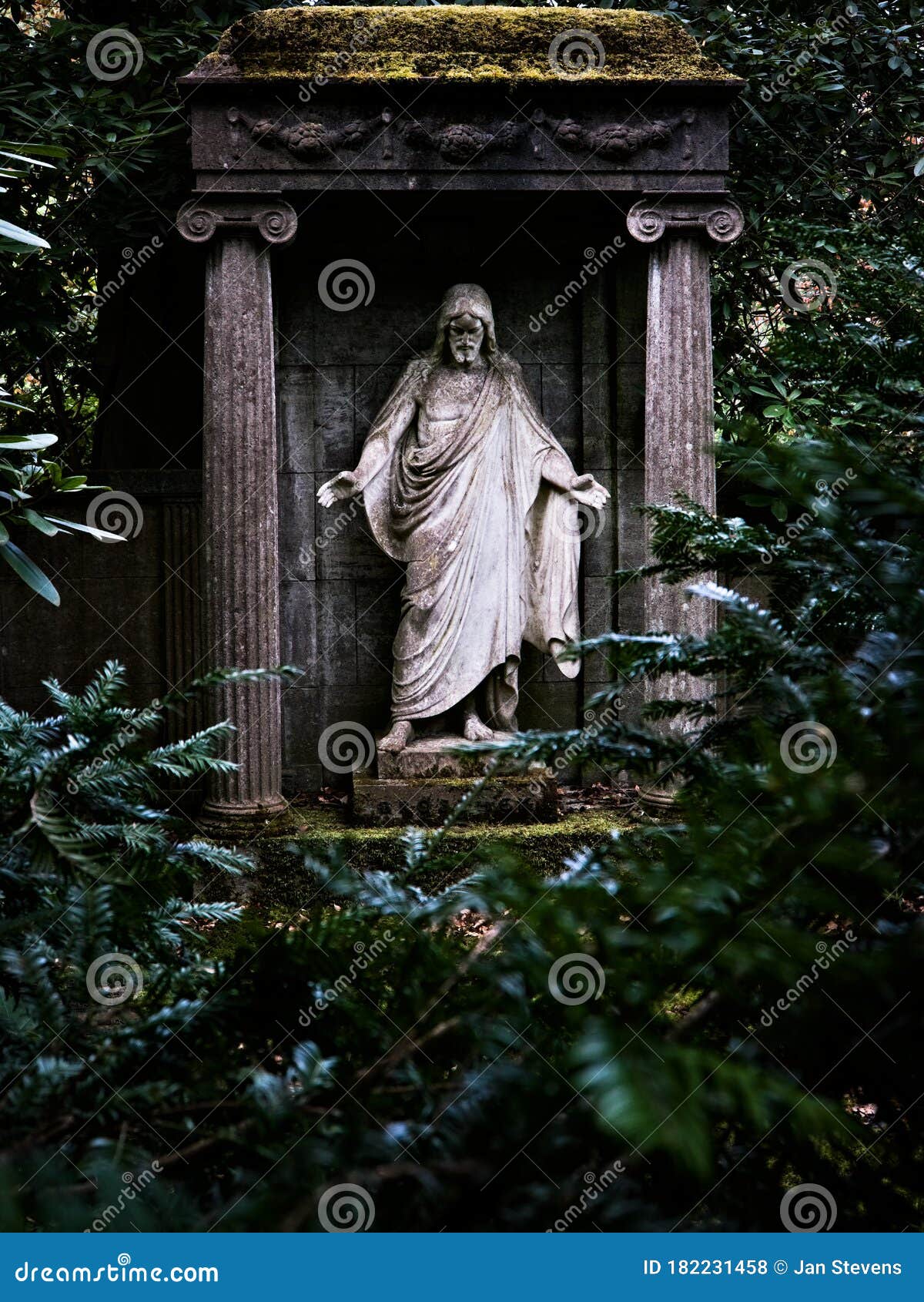 Jesus Statue at a Graveyard Stock Photo - Image of death, catholic ...