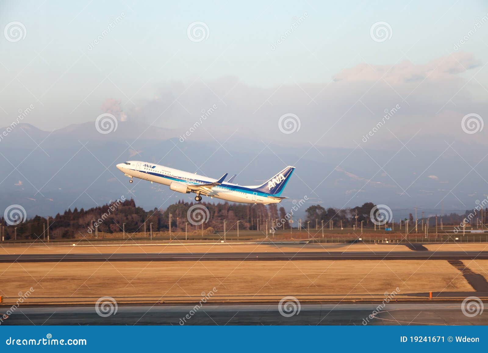 Jet Airplane Takes Off while Volcano Erupts Editorial Photo - Image of ...