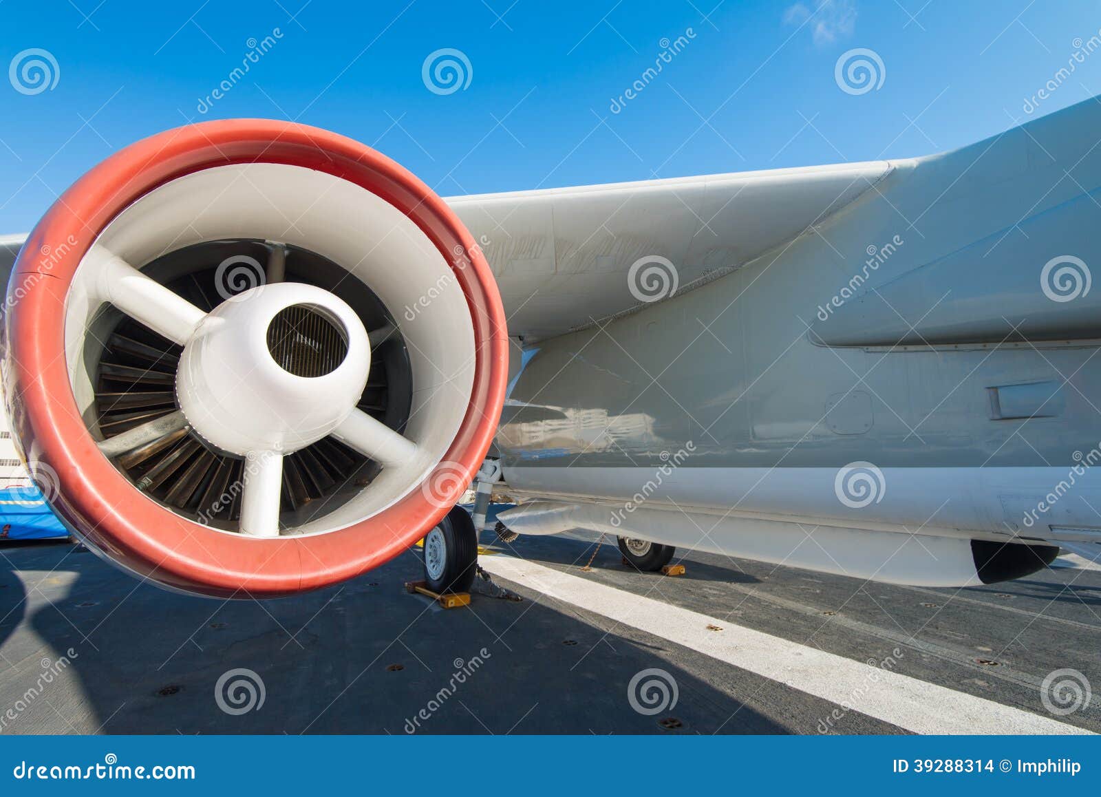 Jet engine stock photo. Image of altitude, cruising, aircraft - 39288314