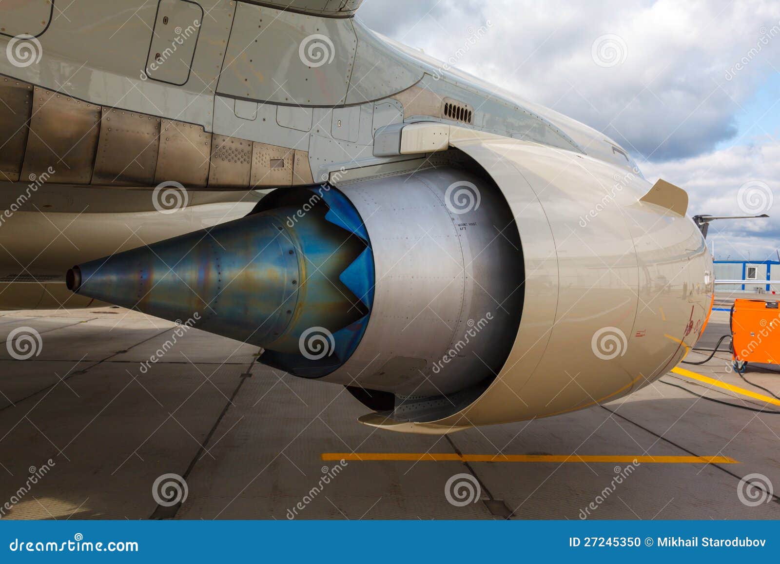 Jet engine passenger plane stock photo. Image of mode - 27245350