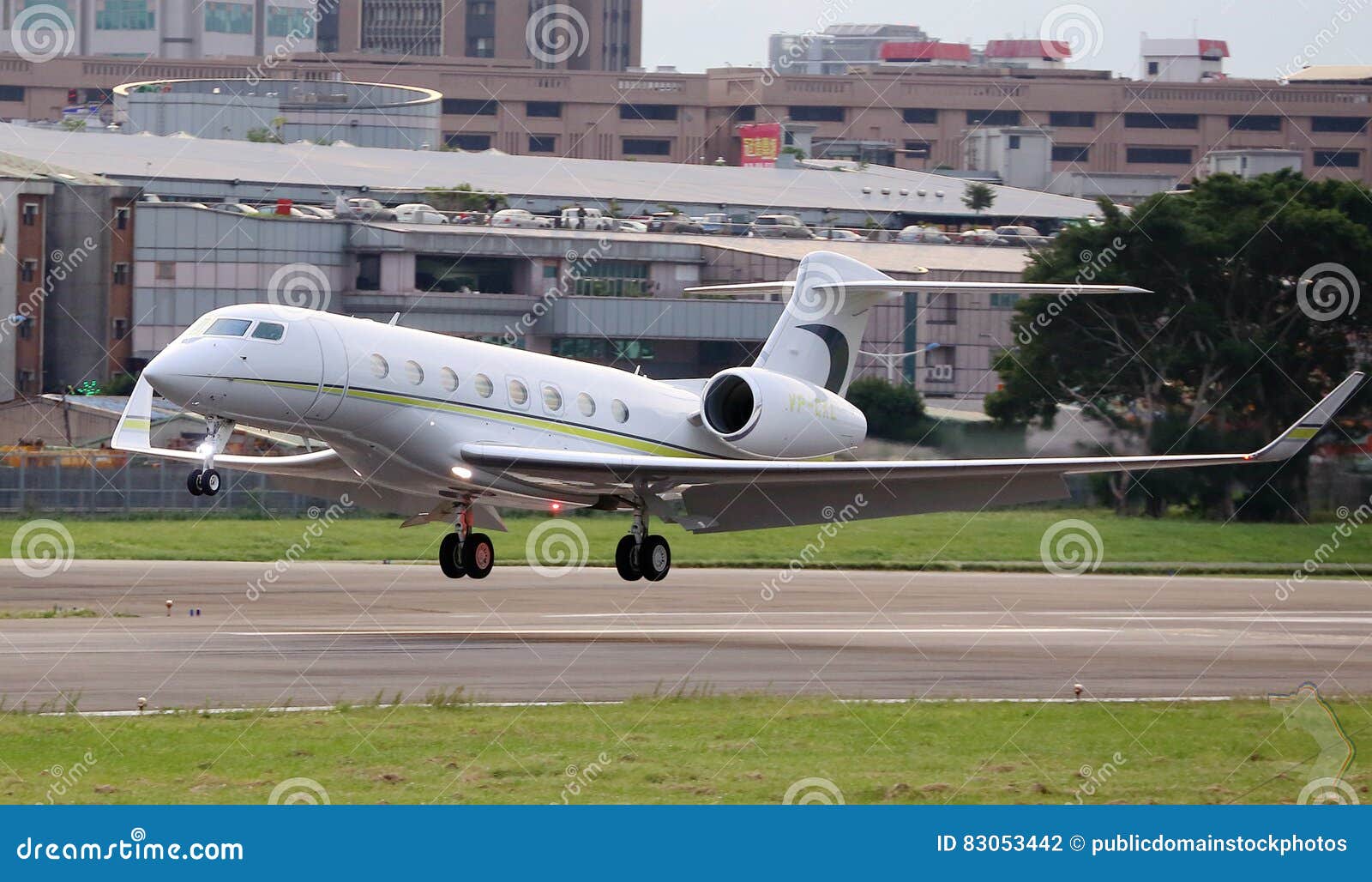 Jet On Take Off Picture. Image: 83053442