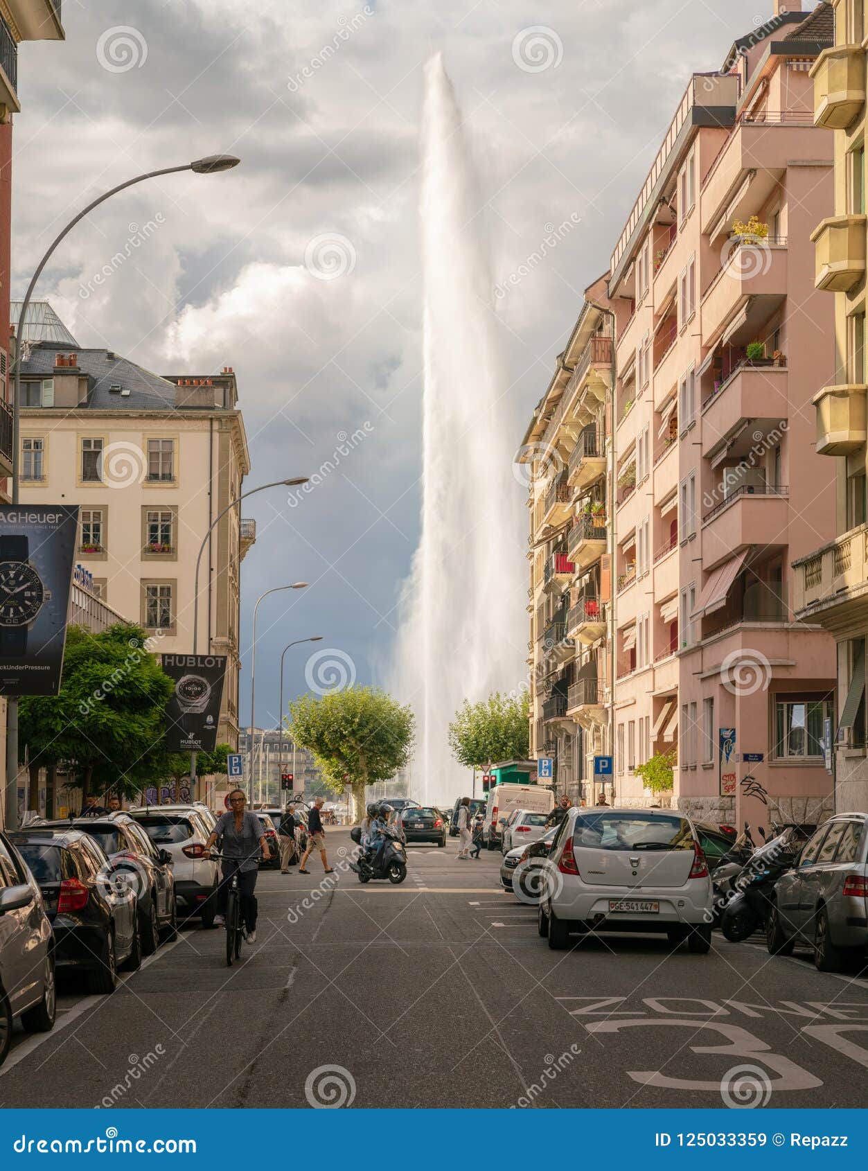 Jetd ` Eau Oder Wasserstrahl in Geneve Redaktionelles Stockbild - Bild ...