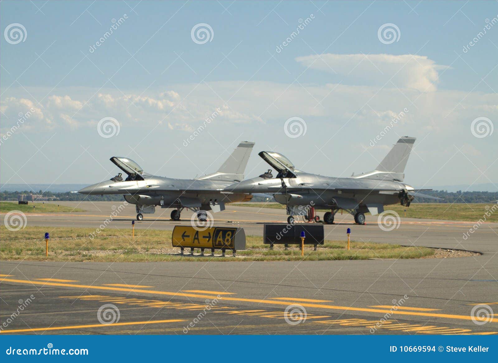 Jets Ready stock photo. Image of mach, ready, flight - 10669594