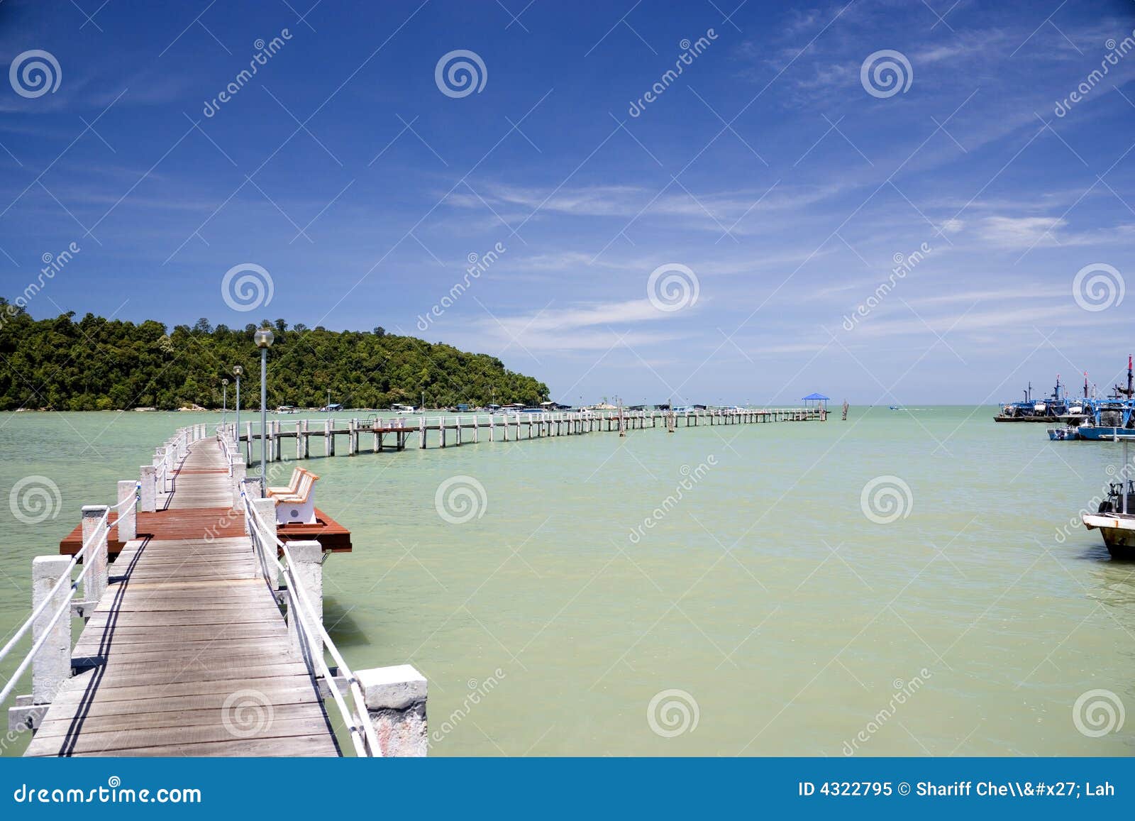 Jetty and Beautiful Sea stock image. Image of beaches - 4322795