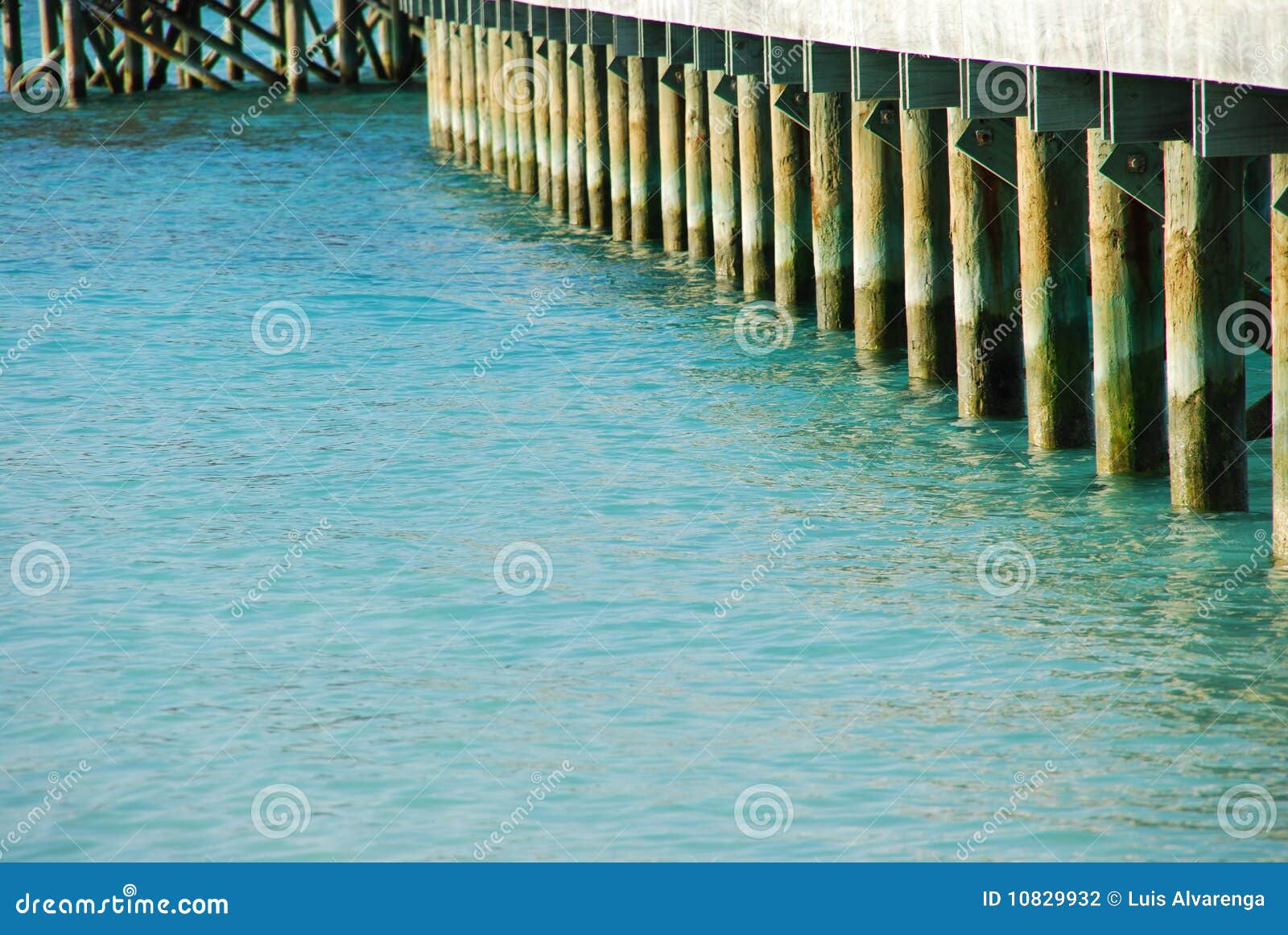 Jetty bridge stock photo. Image of bridge, atoll, beach - 10829932