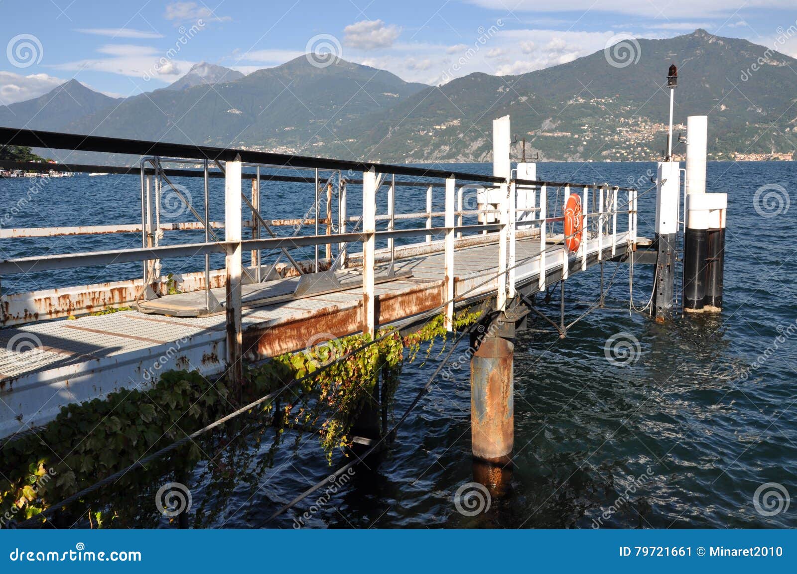 Jetty on lake Como stock image. Image of coast, relaxation - 79721661