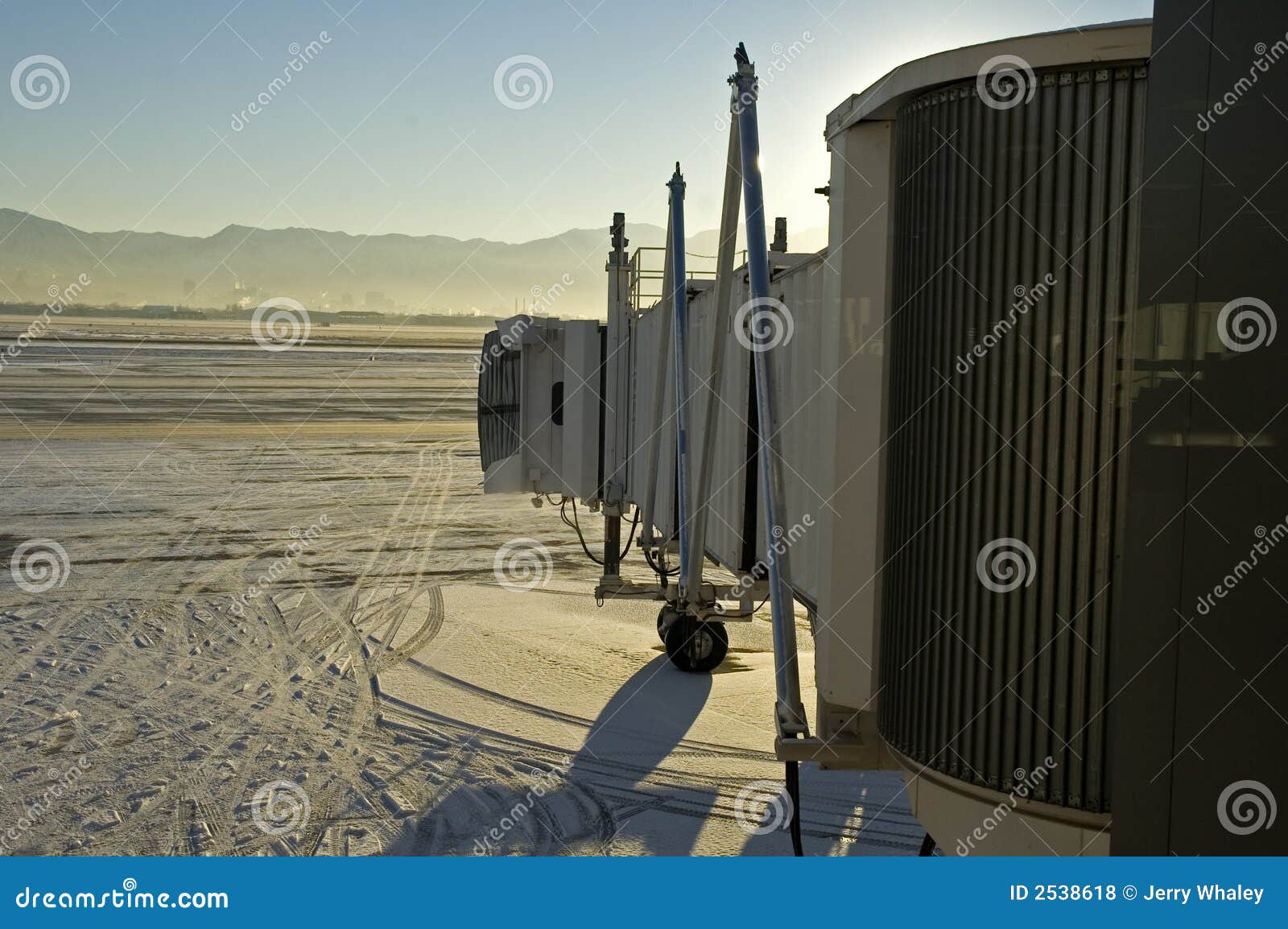 Jetway, Airport, Utah stock photo. Image of mountains - 2538618