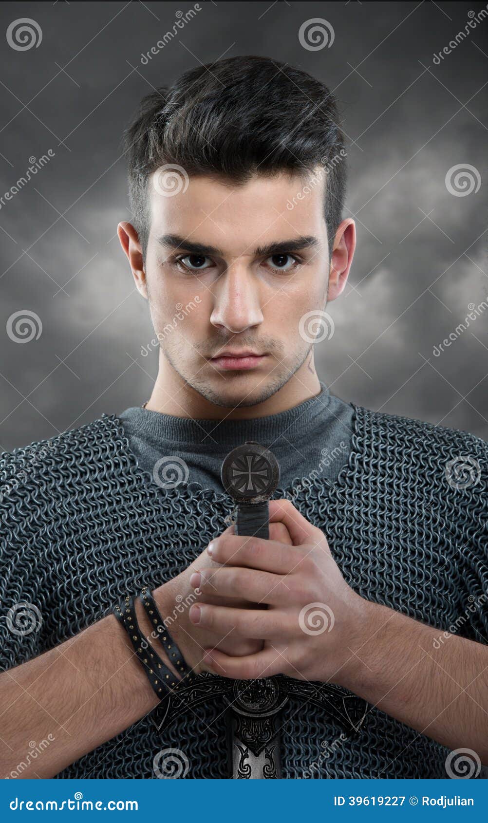 Jeune chevalier image stock. Image du courrier, festif - 39619227