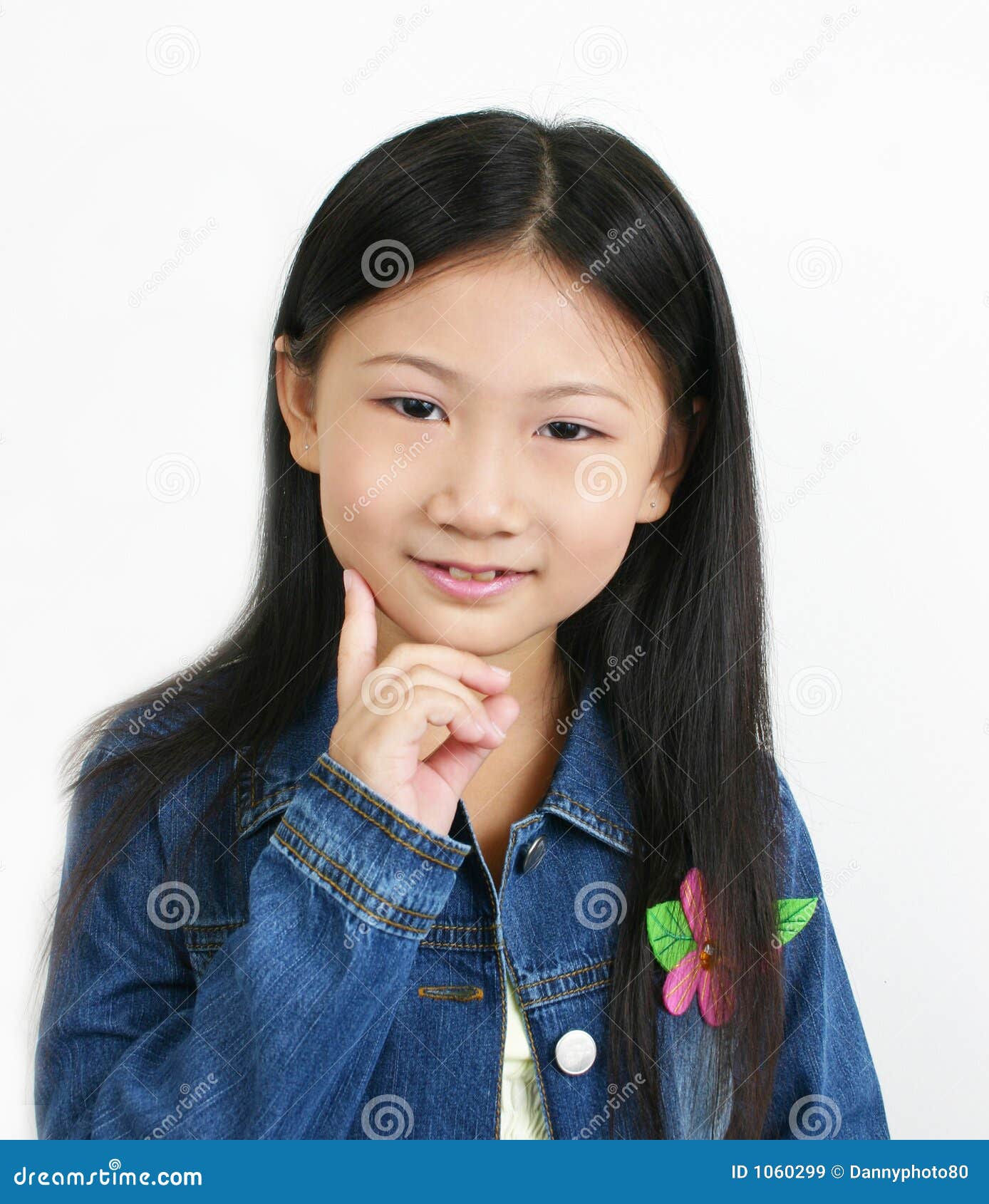 Jeune enfant asiatique 8 image stock. Image du enfant - 1060299