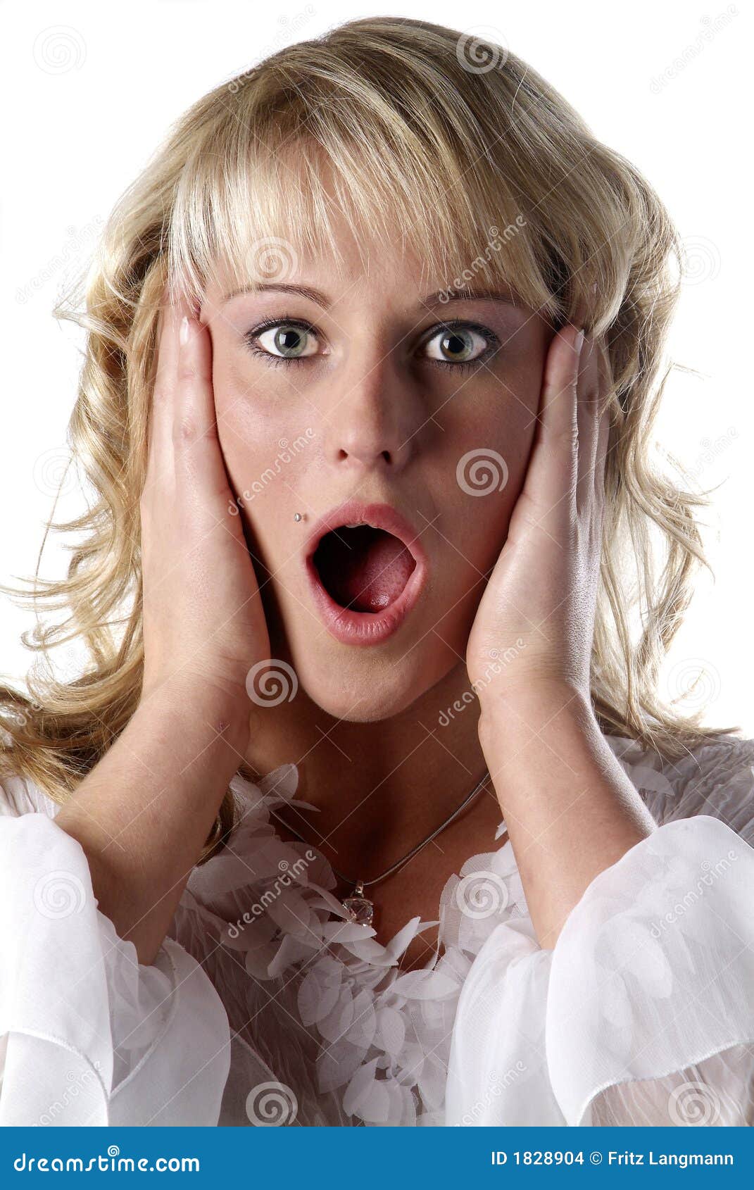 Jeune femme appalled photo stock. Image du verticale, crainte - 1828904