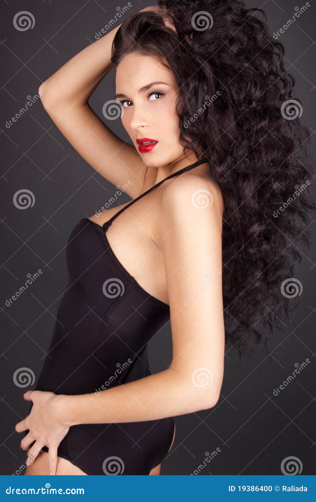 Jeune Femme Sexy Avec Le Fuselage Sexy Parfait Photo Stock Image Du