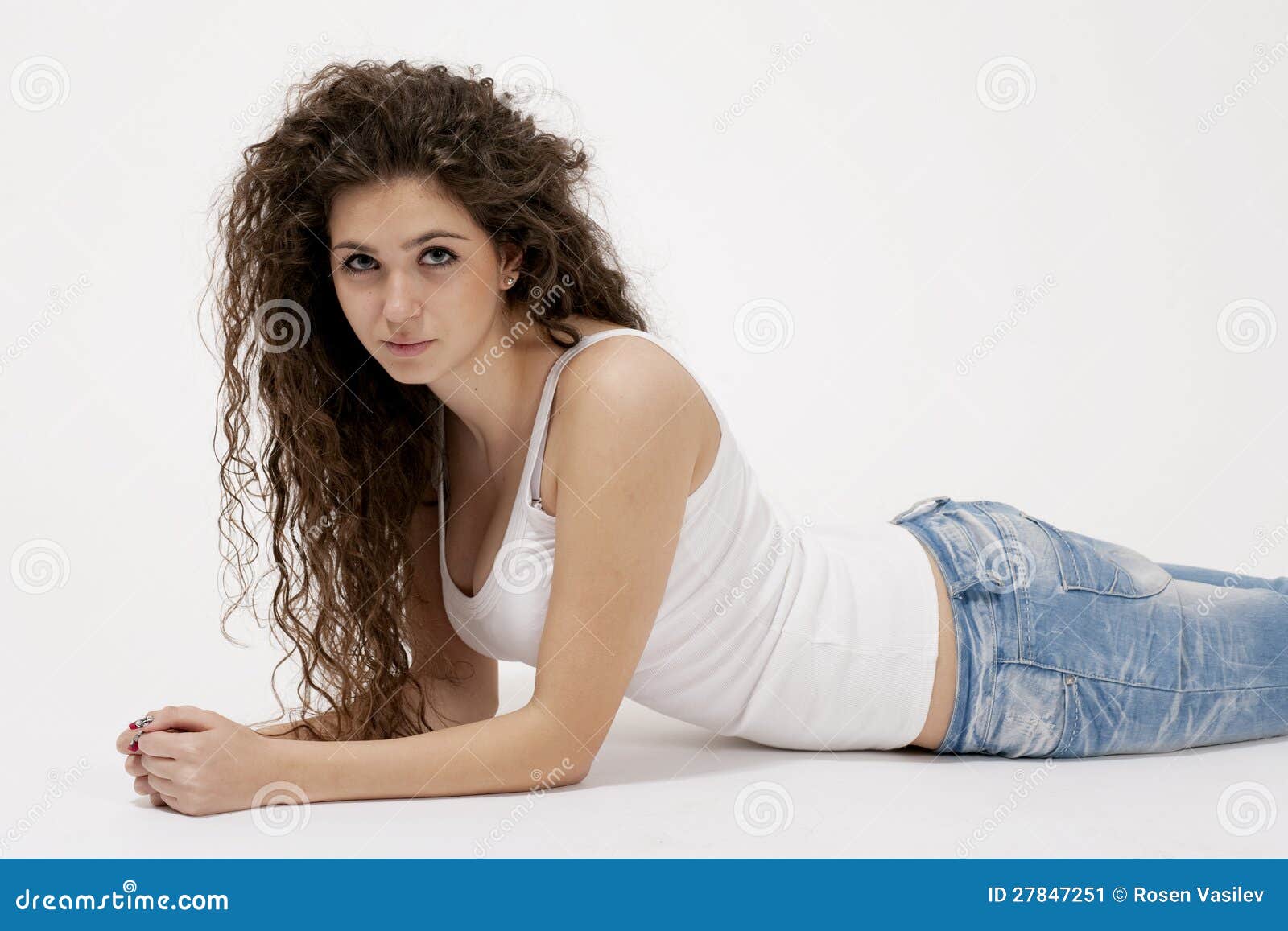 Jeune Fille Sexy Dans La Chemise Et Des Jeans Image Stock Image Du