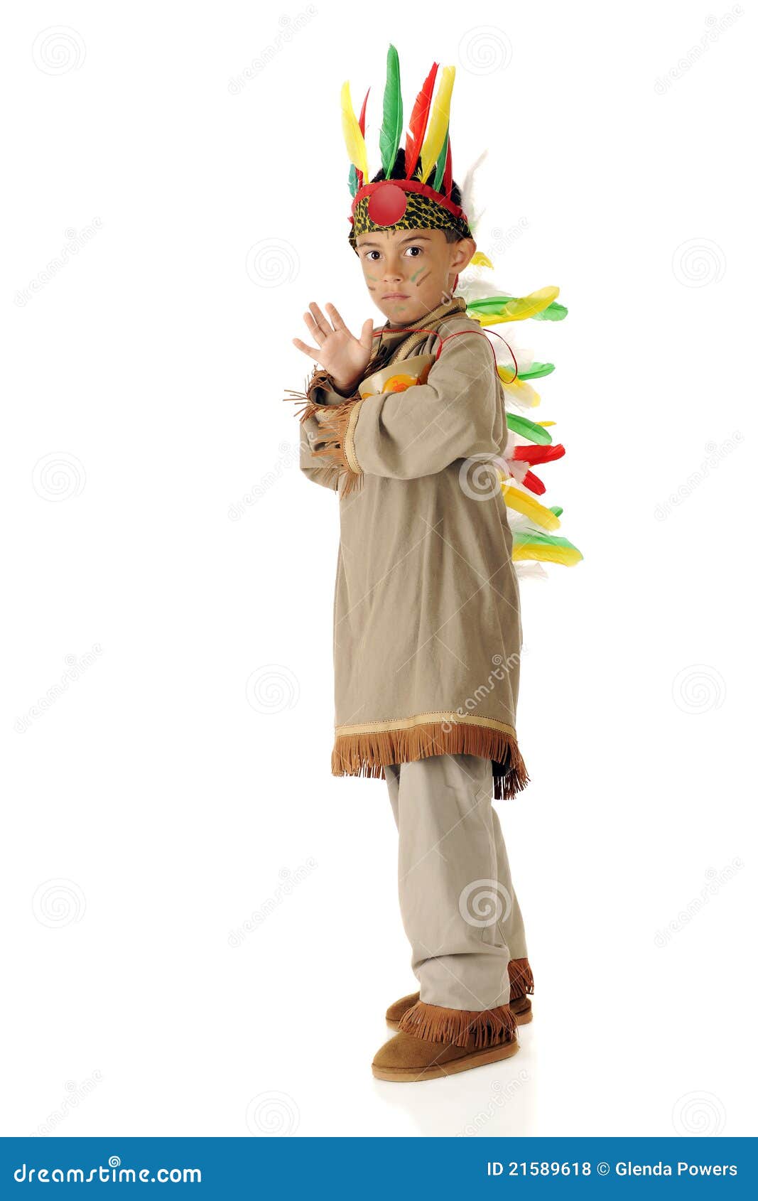 Jeune guerrier indien photo stock. Image du blanc, guerre - 21589618