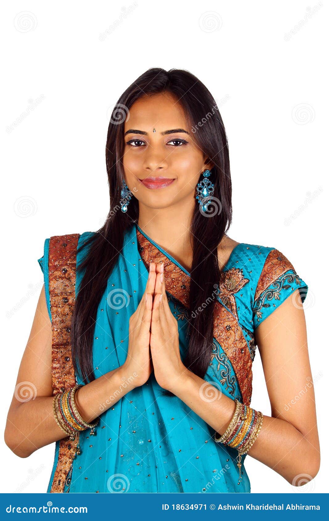 Jeune Indien Dans Une Pose De Namaste (salutation). Image stock - Image ...