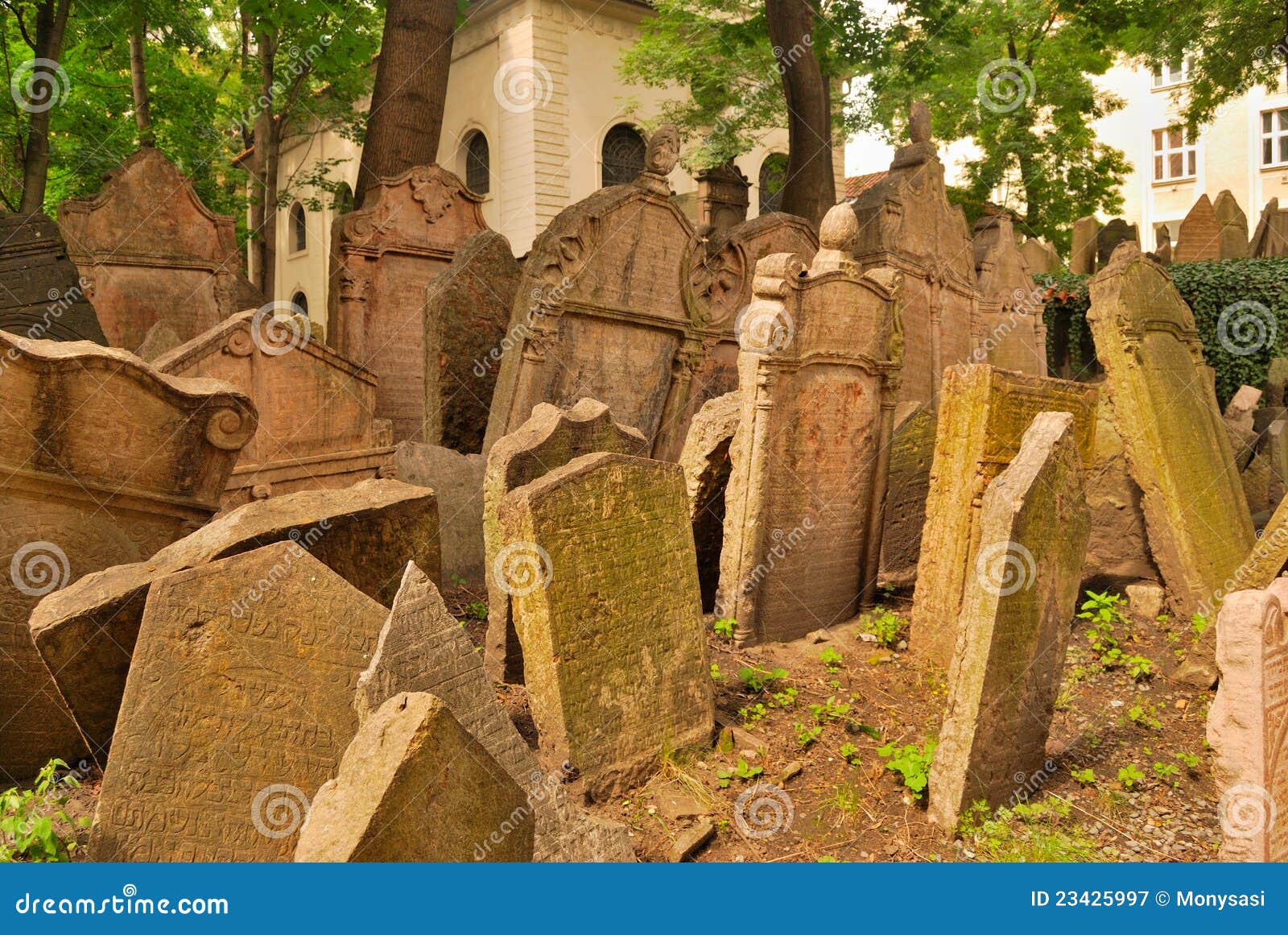 Jewish cemetery stock image. Image of religion, praha - 23425997