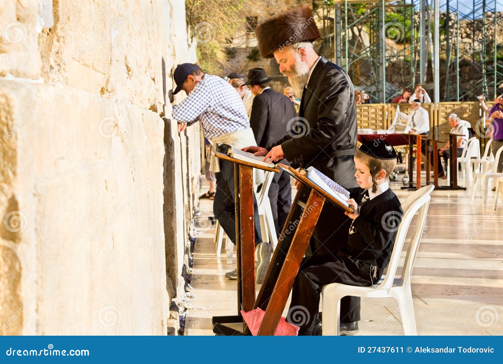 Jewish Praying at the Western Wall Editorial Photo - Image of praying ...