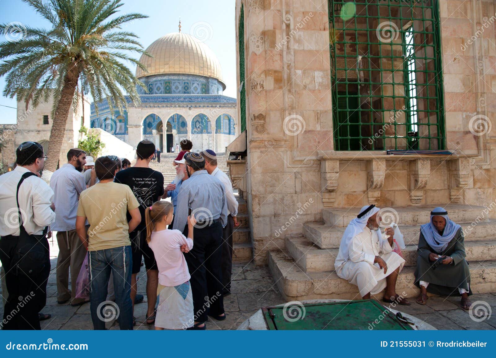 Jews Visit Temple Mount editorial photo. Image of israeli - 21555031