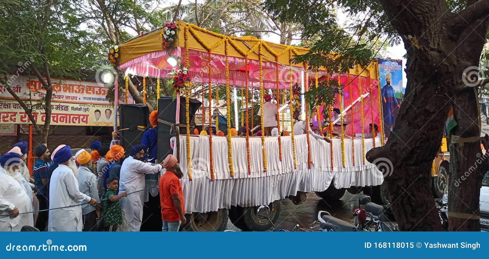 Jhaki of Granth Sahib in Mumbai India Editorial Image - Image of jhaki ...
