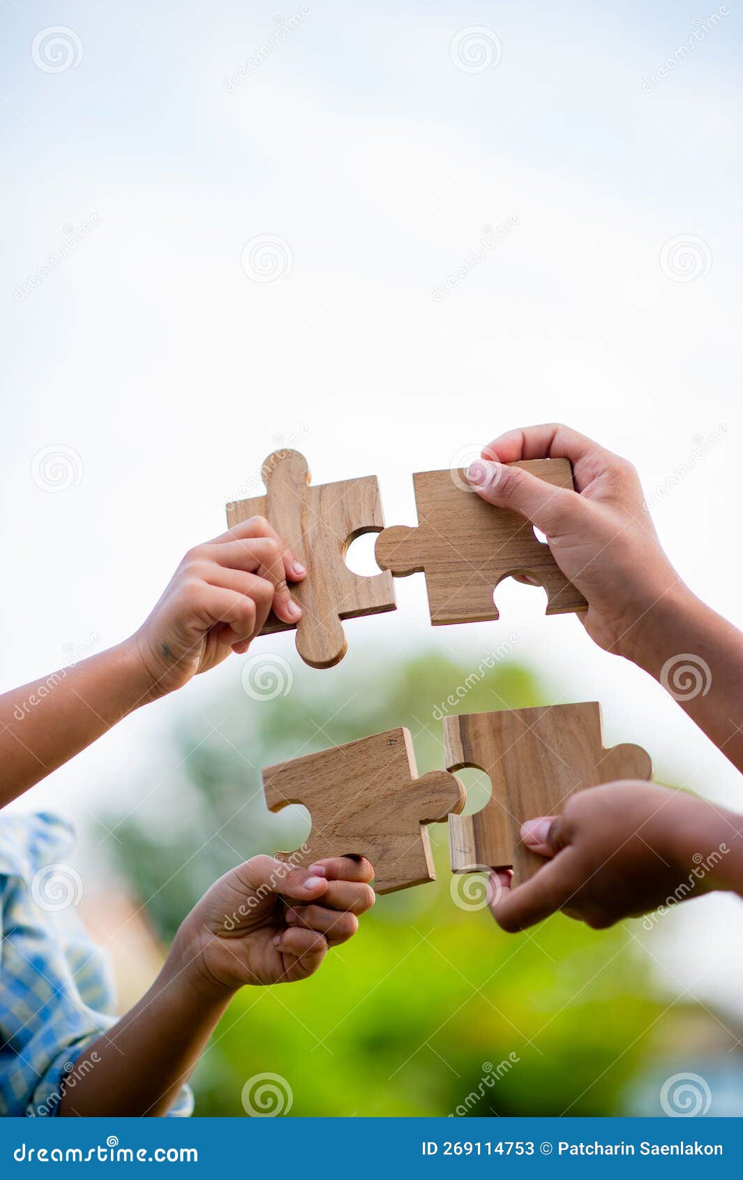 Jigsaw and Hands Combine the Power of Unity, Teamwork, Teamwork Stock ...