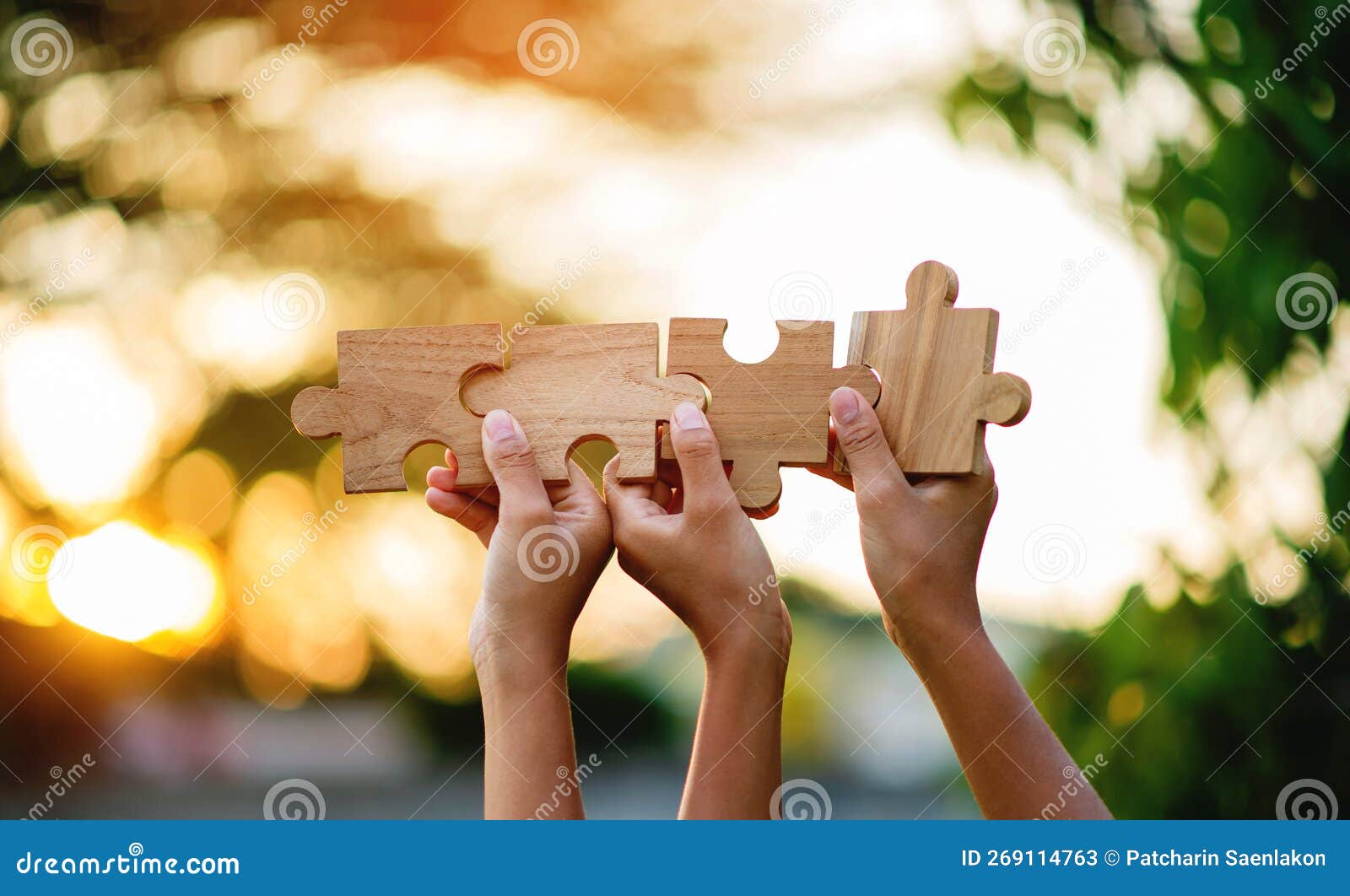 Jigsaw and Hands Combine the Power of Unity, Teamwork, Teamwork Stock ...