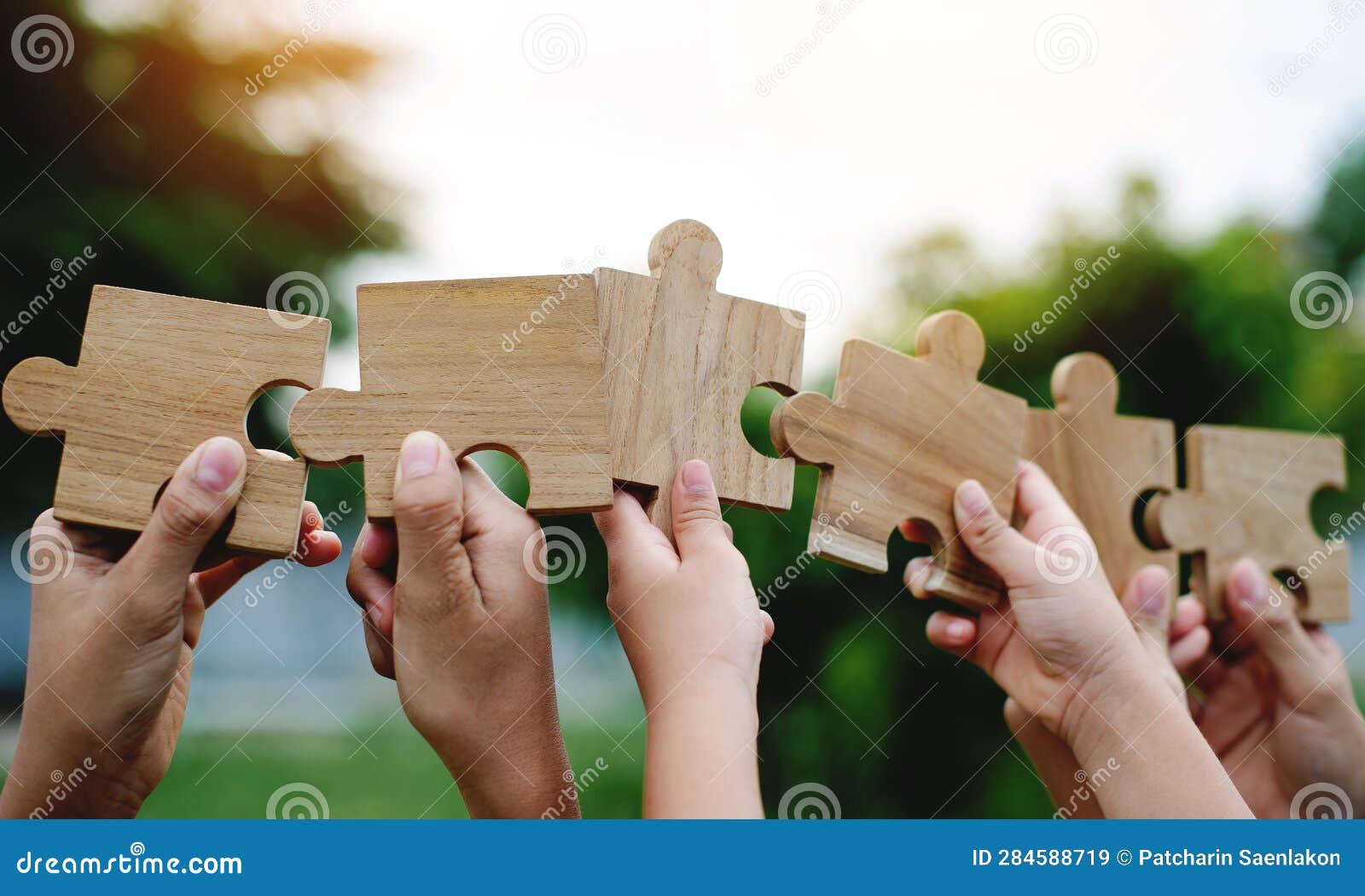 Puzzle in Hand, Teamwork Together Communication Puzzle Piece Teamwork ...