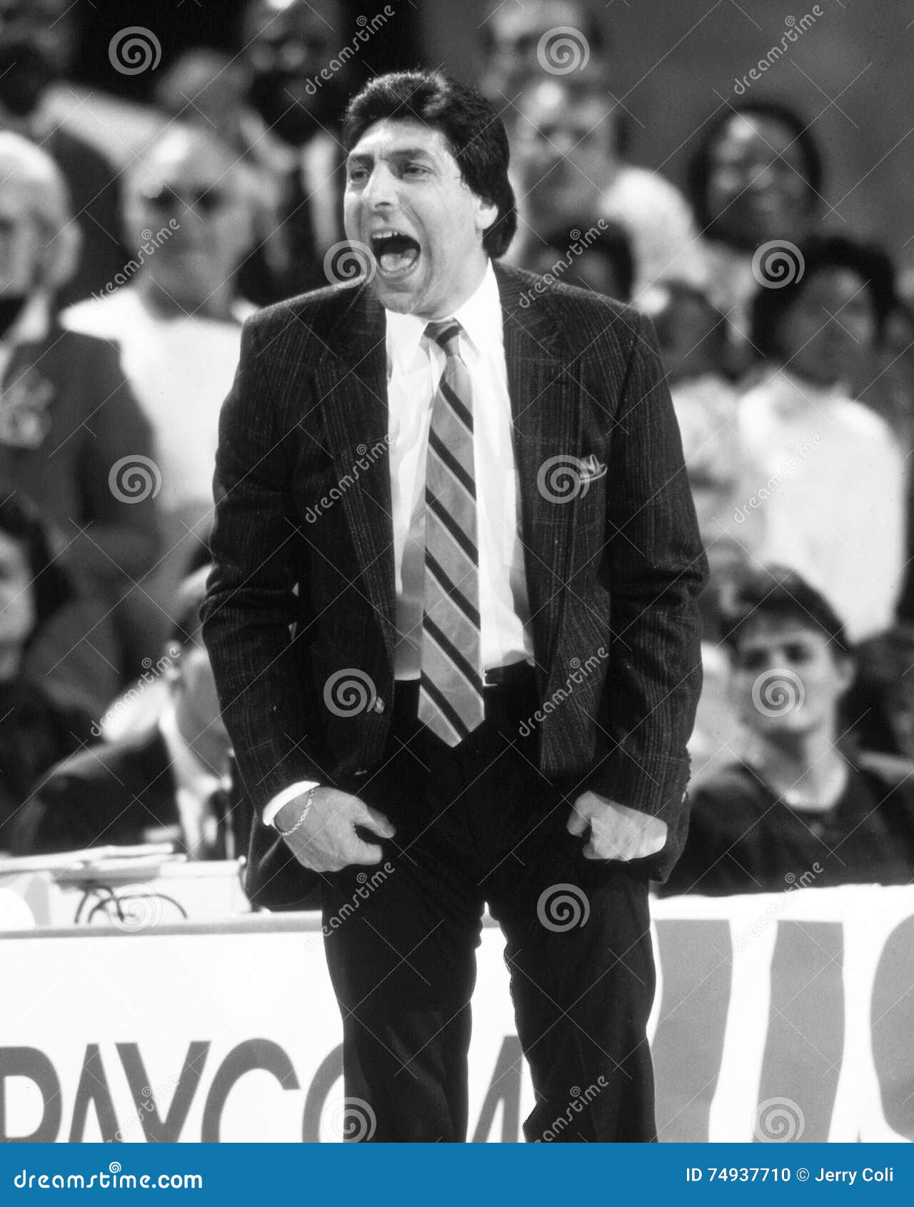 Jim Valvano imagen editorial. Imagen de norte, baloncesto - 74937710