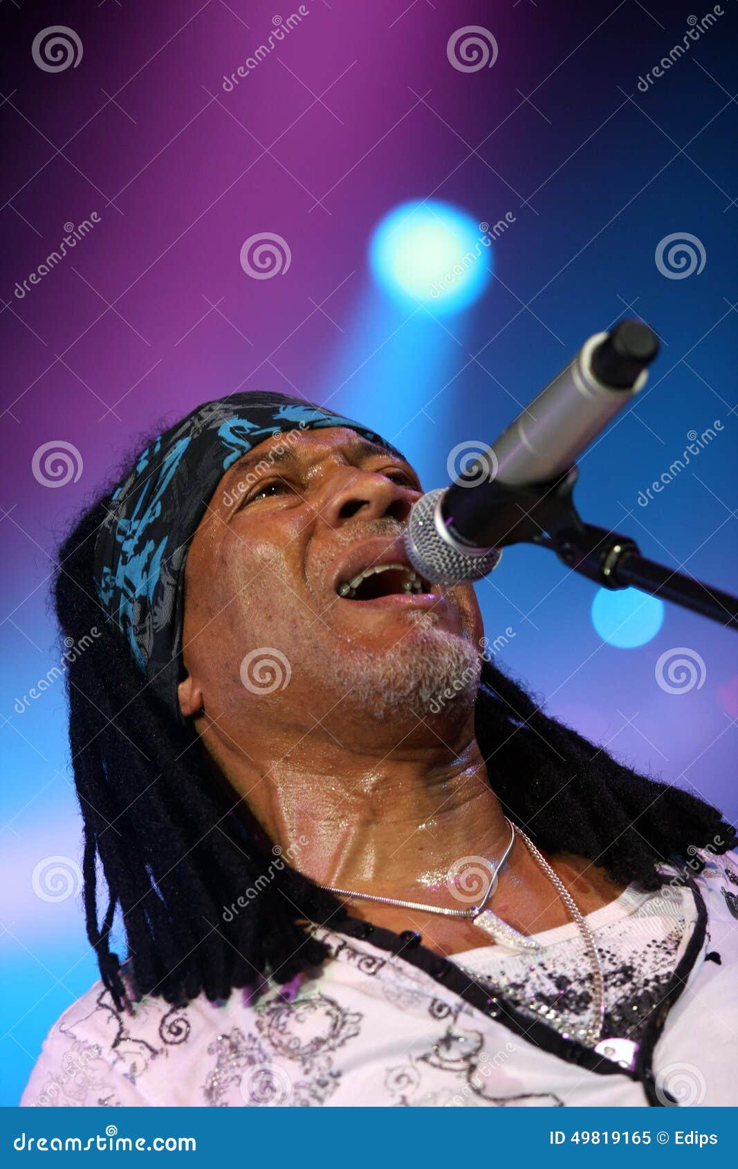 Jimmy Helms imagen editorial. Imagen de timones, negro - 49819165