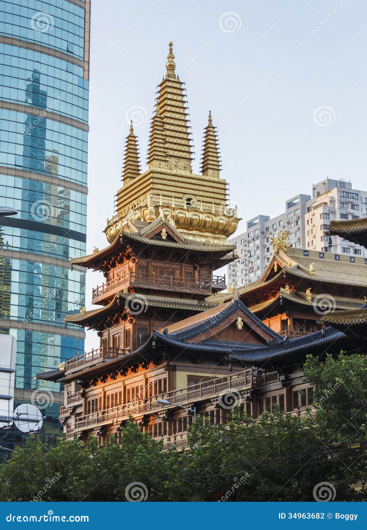 Jin an Temple, Shanghai stock photo. Image of religious - 34963682