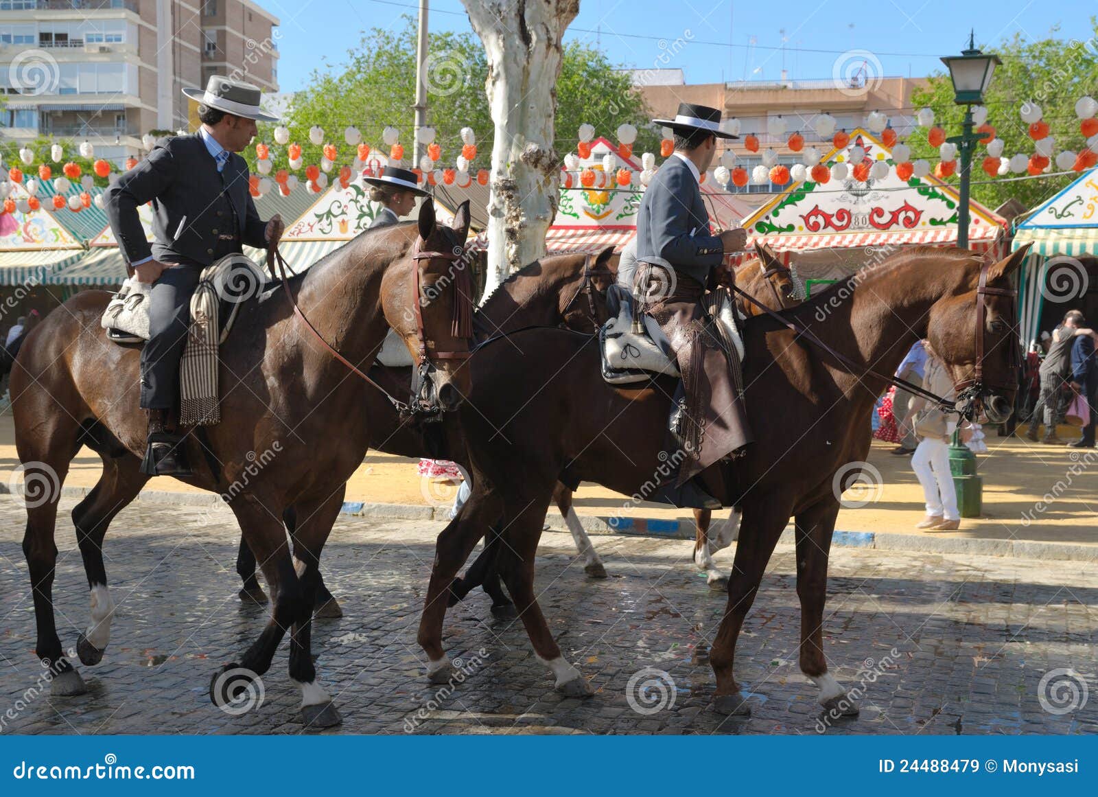 Jinetes En La Feria En Sevilla Imagen de archivo editorial - Imagen de ...