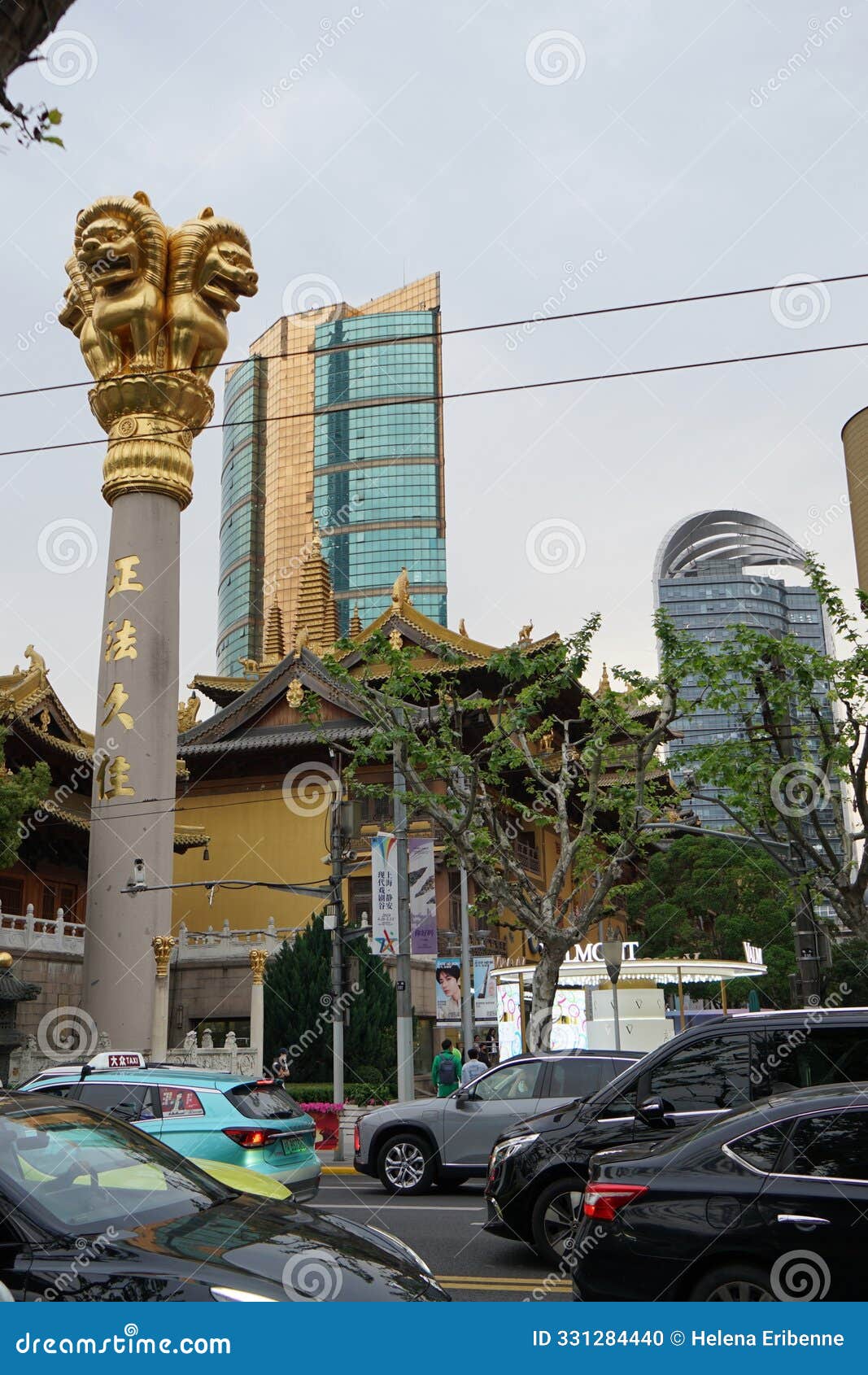 Five Totem Poles Editorial Photo | CartoonDealer.com #45960383