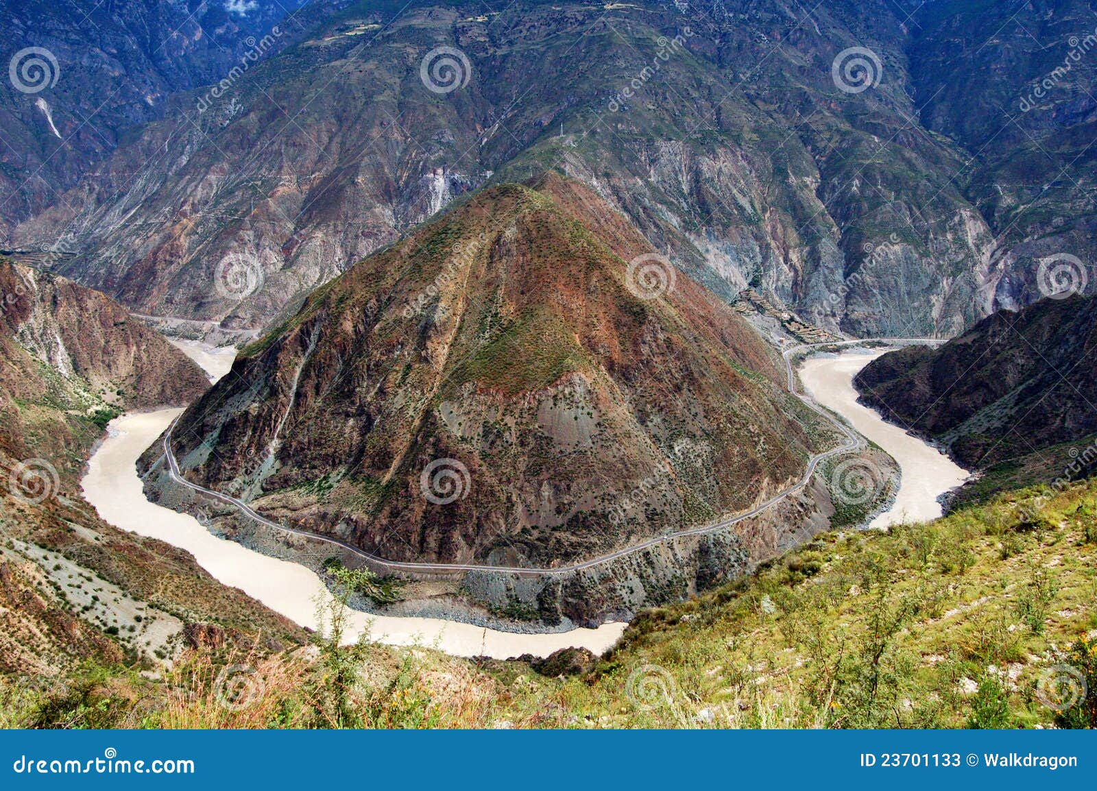Jinsha river big turn stock image. Image of china, road - 23701133