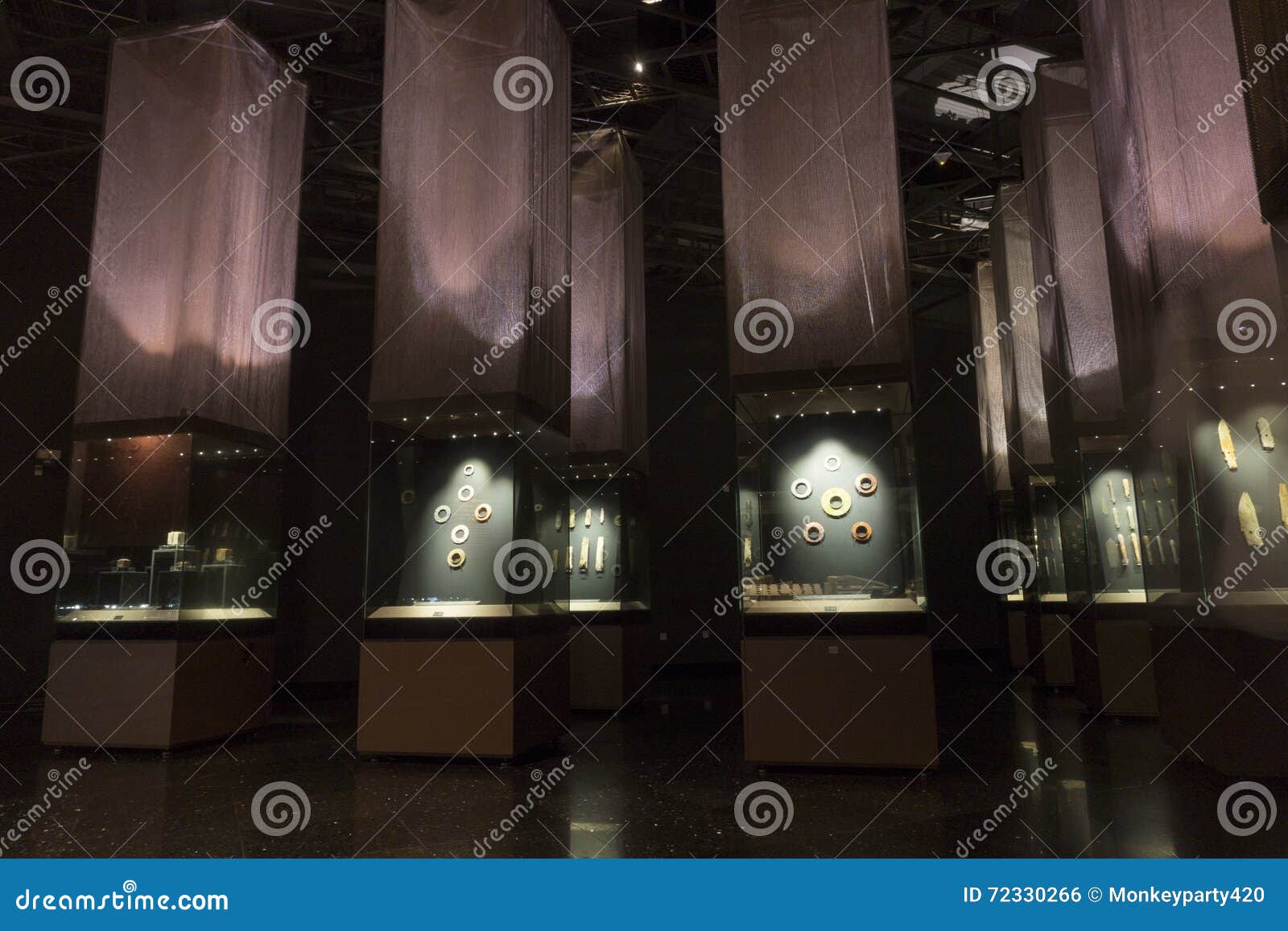 Jinsha site museum editorial photo. Image of archeology - 72330266