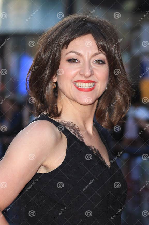 Jo Hartley editorial image. Image of arriving, england - 25275575