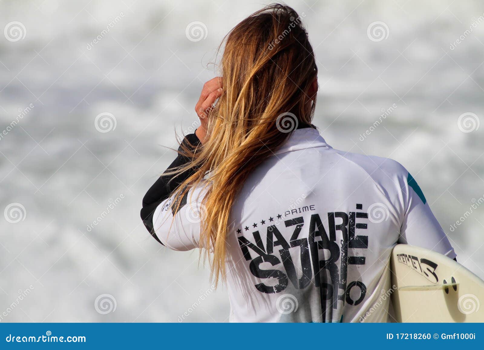 Joana Rocha in Nazare Surf Pro 2010 Editorial Image - Image of nazare ...