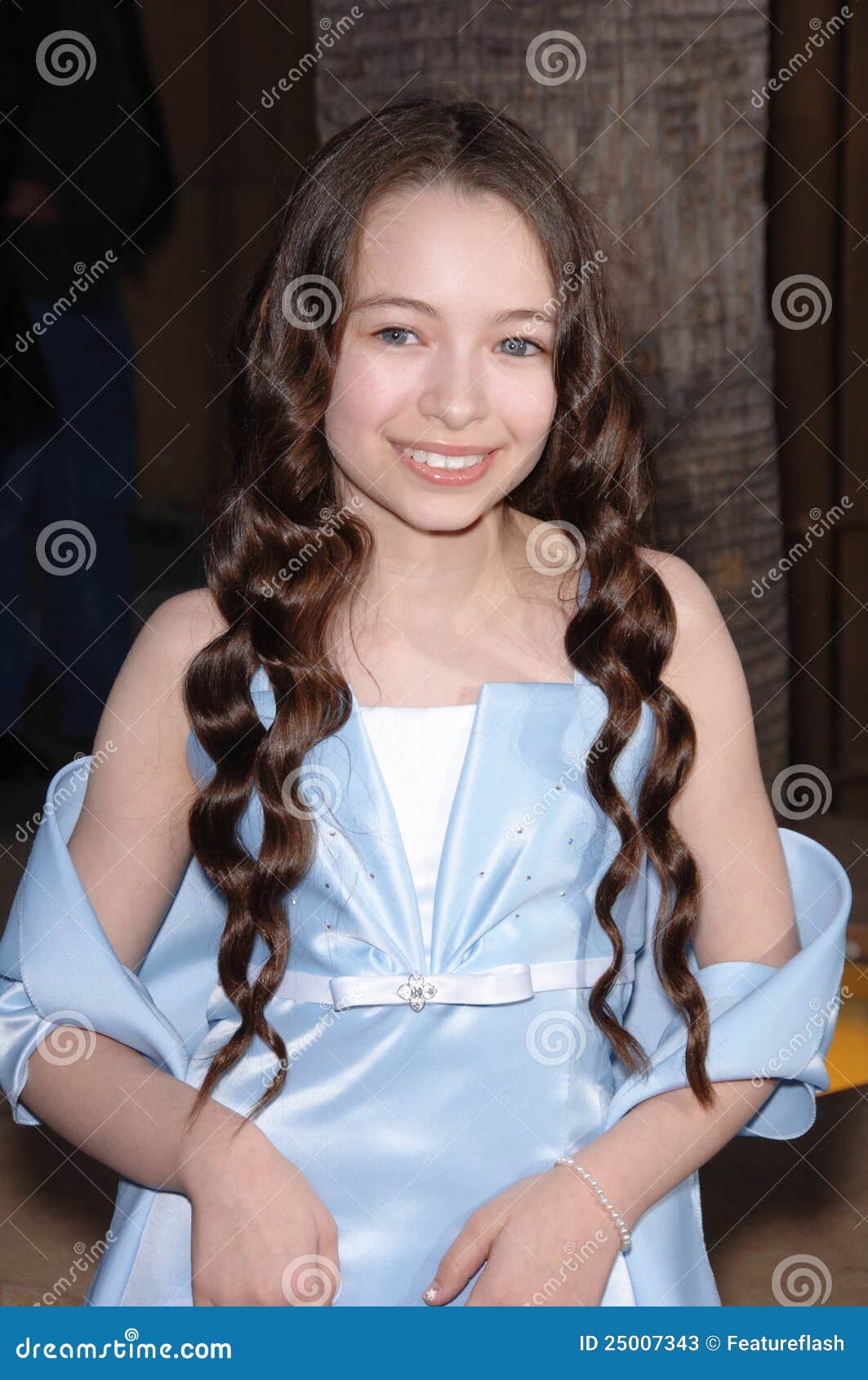 Jodelle Ferland editorial stock photo. Image of ferland - 25007343