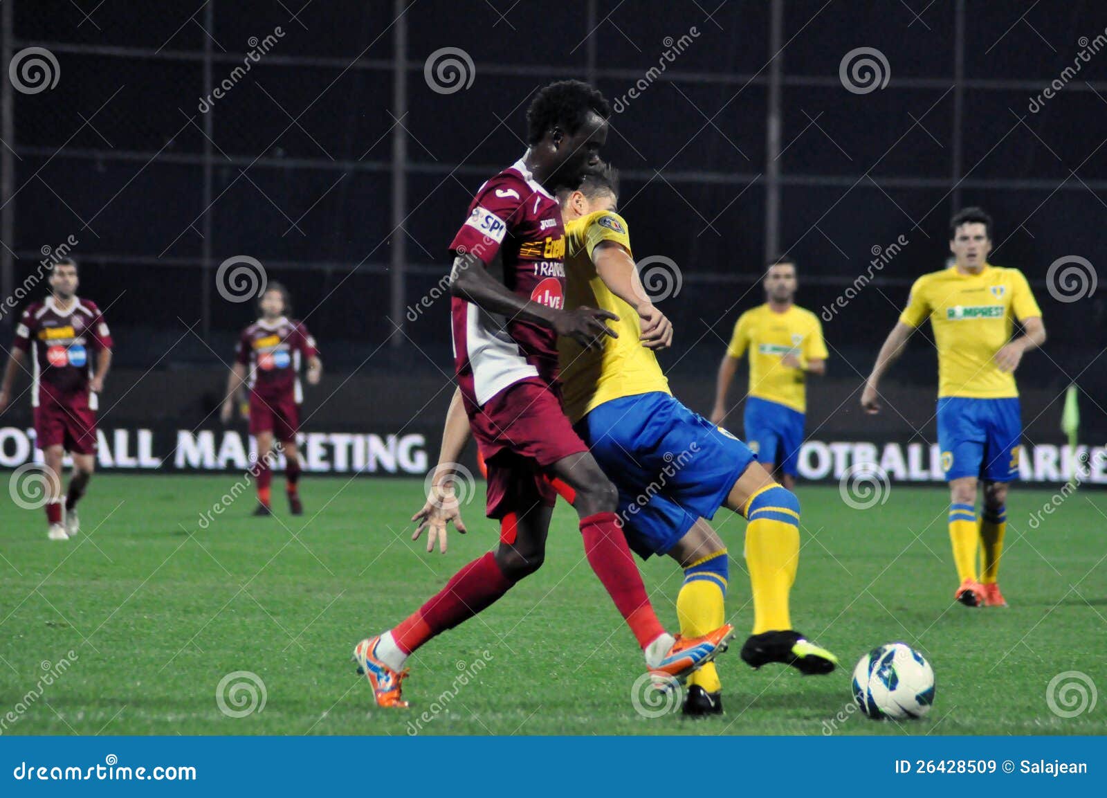 Jogador De Futebol Que Pinga Imagem de Stock Editorial - Imagem de ...
