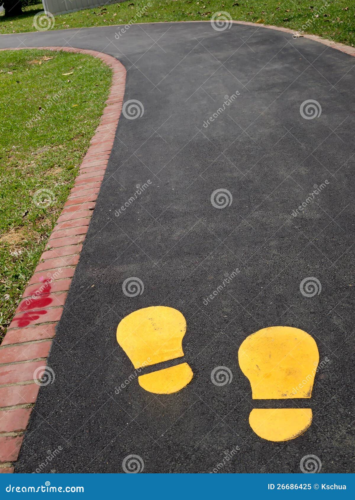Jogging Track For Exercise At The Plubbic Park, Green Garden Park And ...