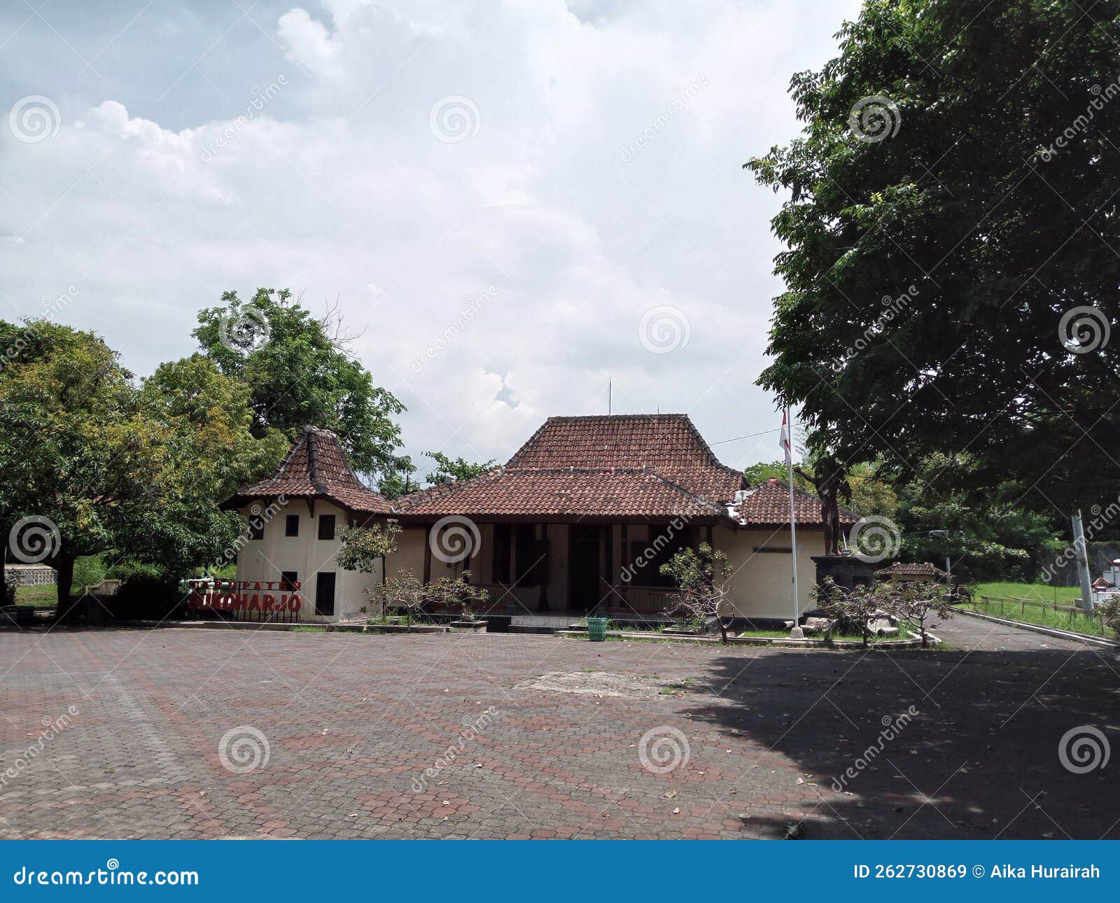 Joglo Traditional House Indonesia Editorial Stock Image - Image of ...