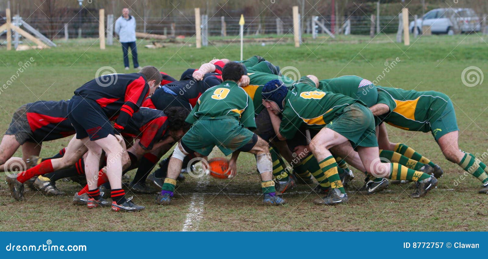 Jogo de rugby amador fotografia editorial. Imagem de jogos - 8772757