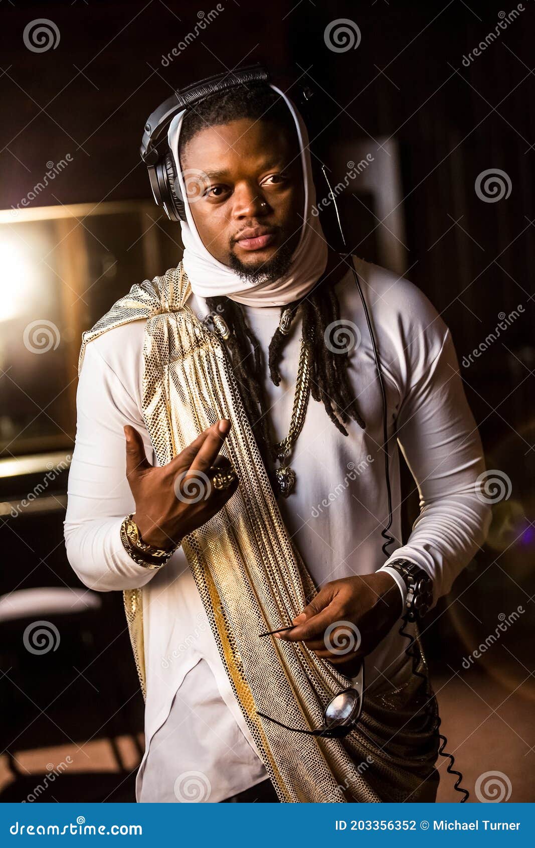 African Artist Vusi Nova, South Africa Singing In A SABC Recording ... African Artist Vusi Nova, South Africa Singing In A SABC Recording ...