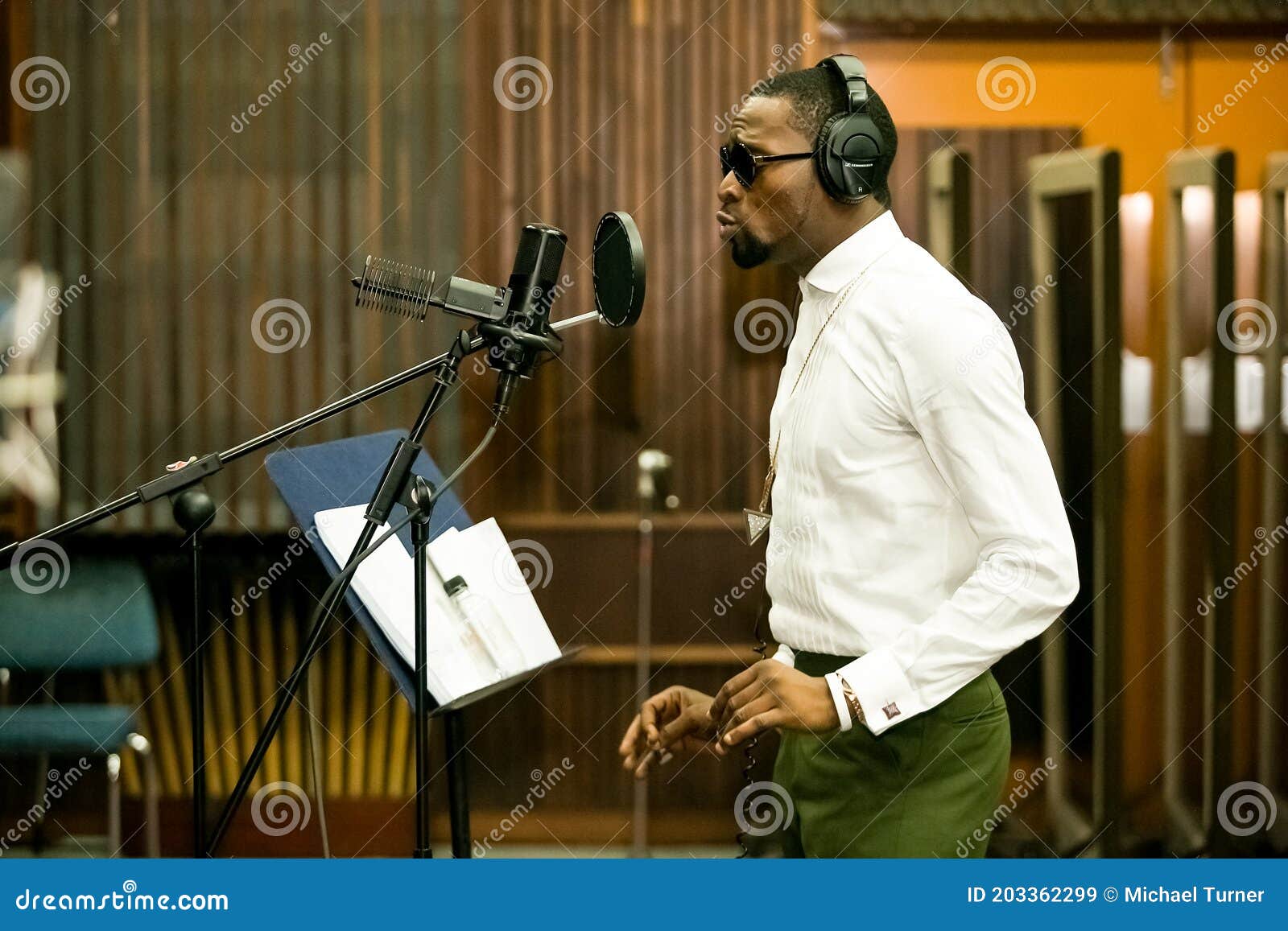 African Artist Vusi Nova, South Africa Singing In A SABC Recording ... African Artist Vusi Nova, South Africa Singing In A SABC Recording ...