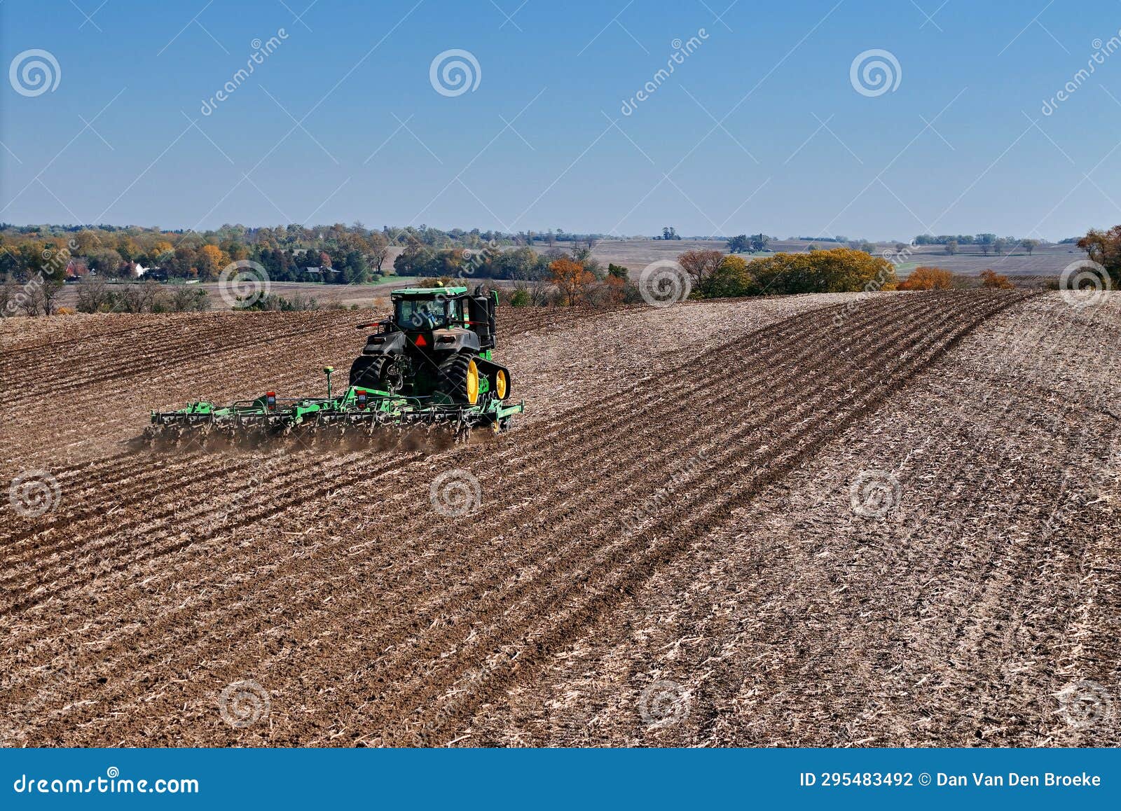 ROCKTON, ILLINOIS - APRIL 22,2020: A John Deere Farm Tractor Disking ...