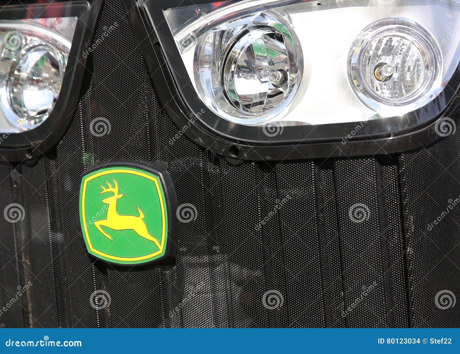 John Deere logo editorial stock image. Image of event - 80123034