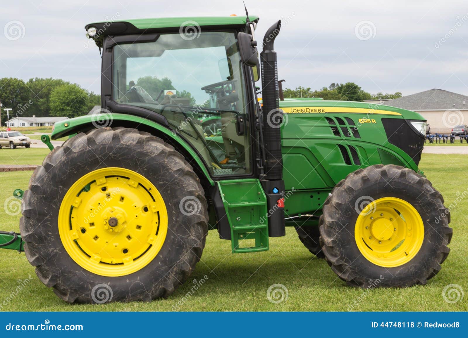 John Deere 6125R Farm Tractor Editorial Stock Photo - Image of modern ...