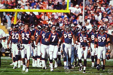 John Elway Denver Broncos editorial photography. Image of contact ...