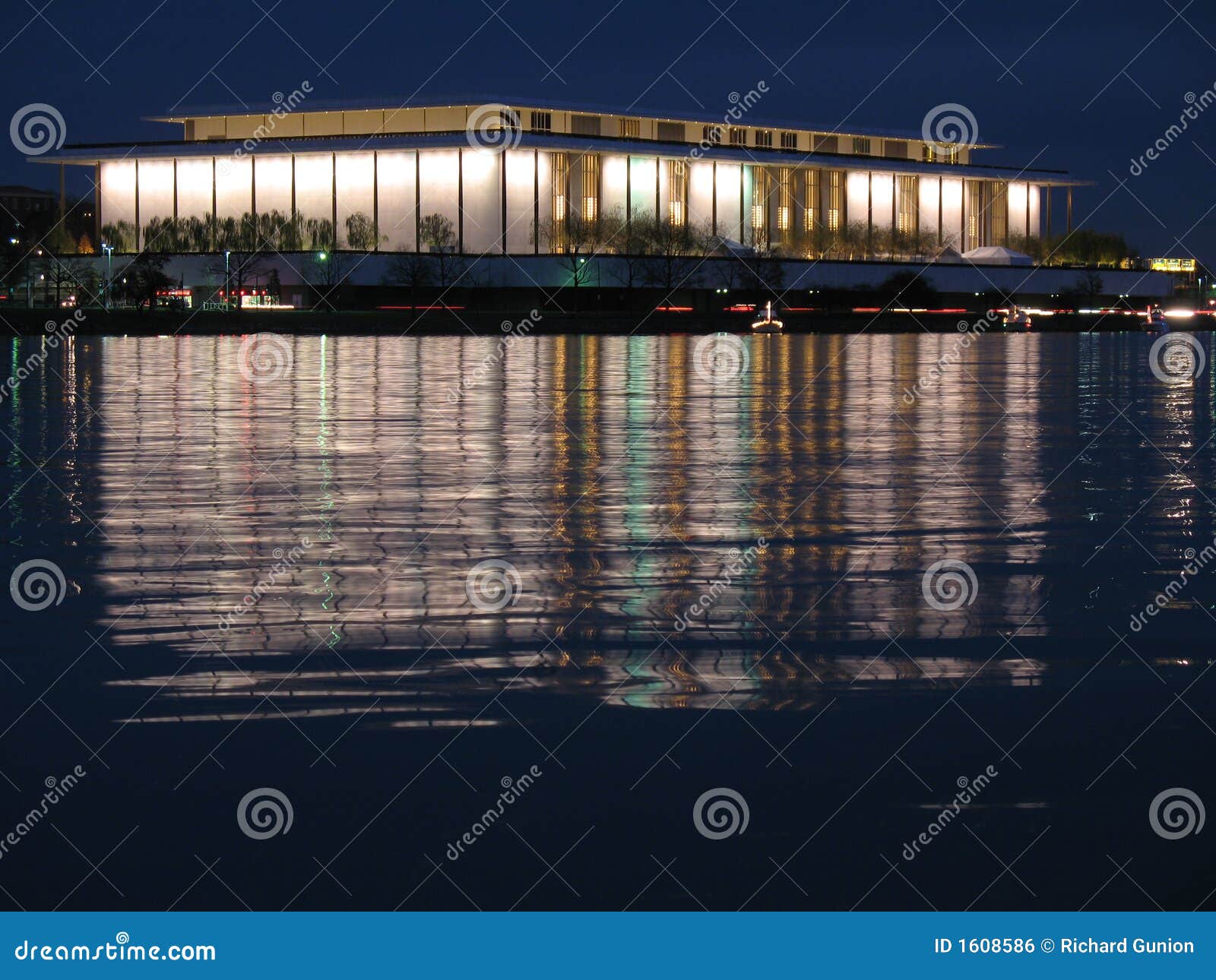 John F. Kennedy Center-Night Stock Photo - Image of tourism, water: 1608586