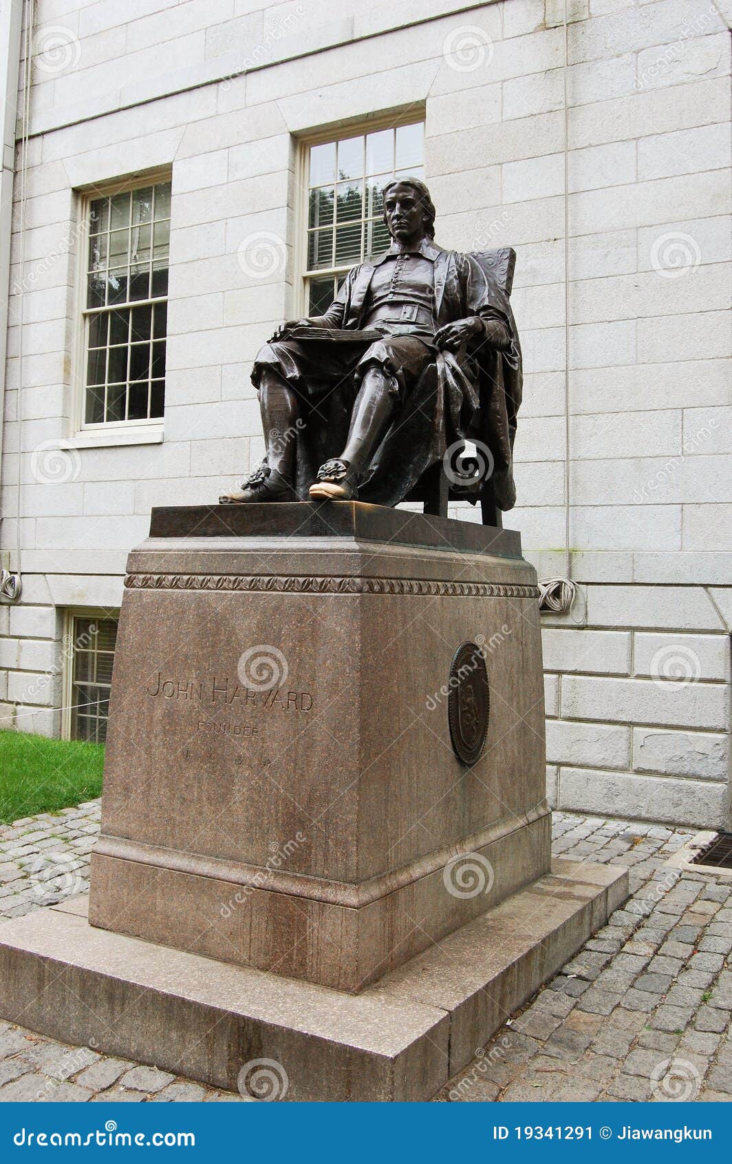 John Harvard statue stock image. Image of shoe, good - 19341291