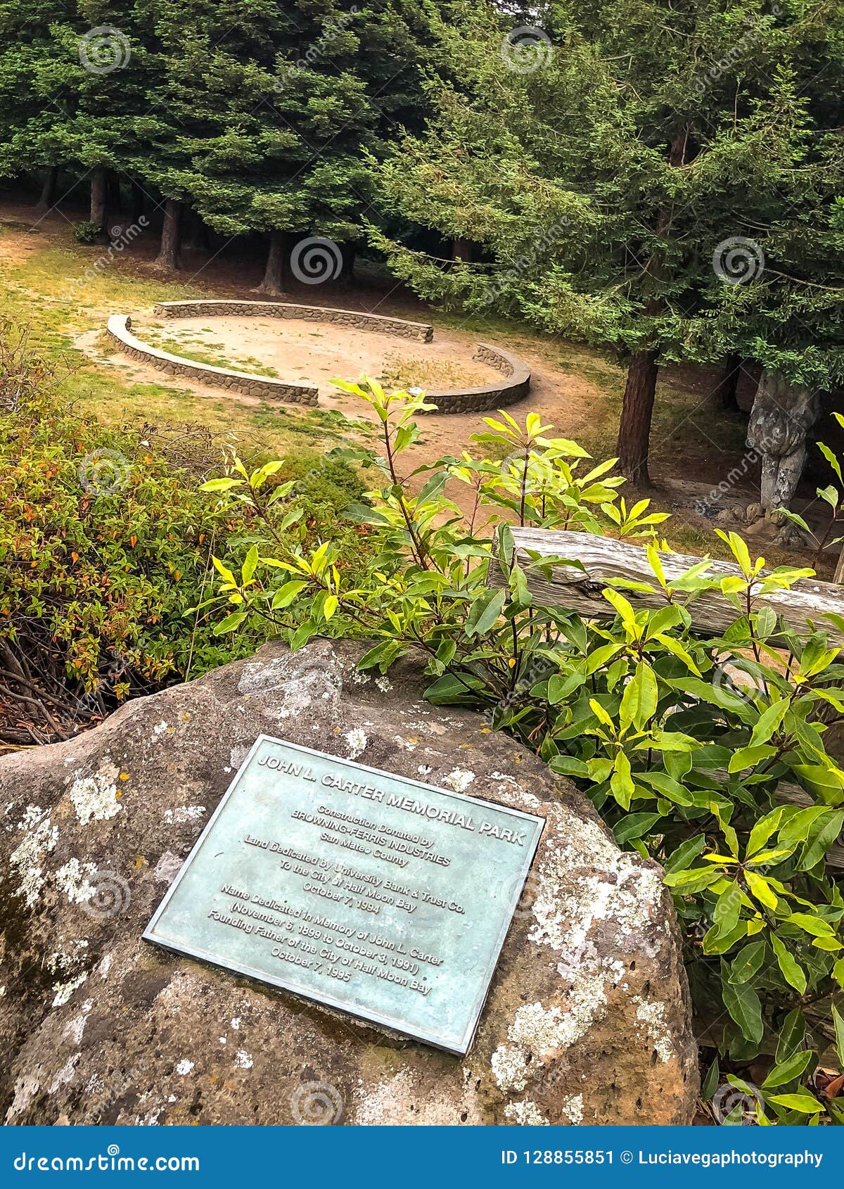 John L Carter Memorial Park Sign Imagen de archivo - Imagen de luna ...