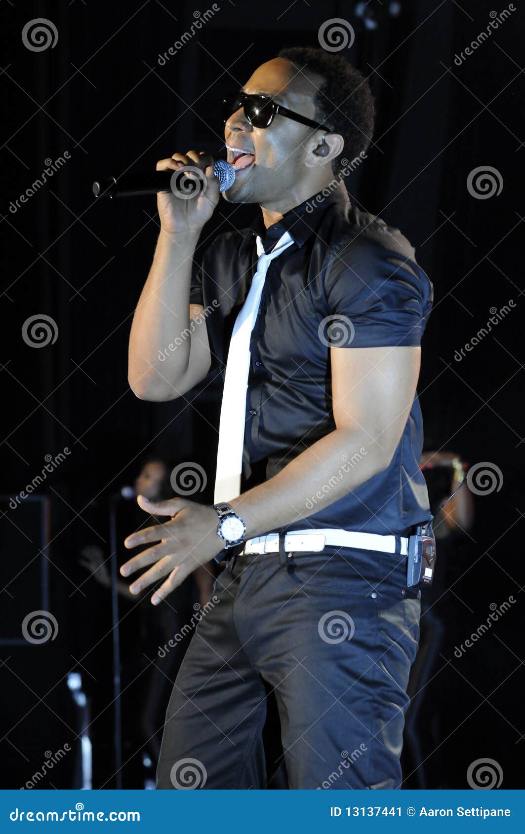 John Legend Performing Live. Editorial Photo - Image of angeles, grammy ...